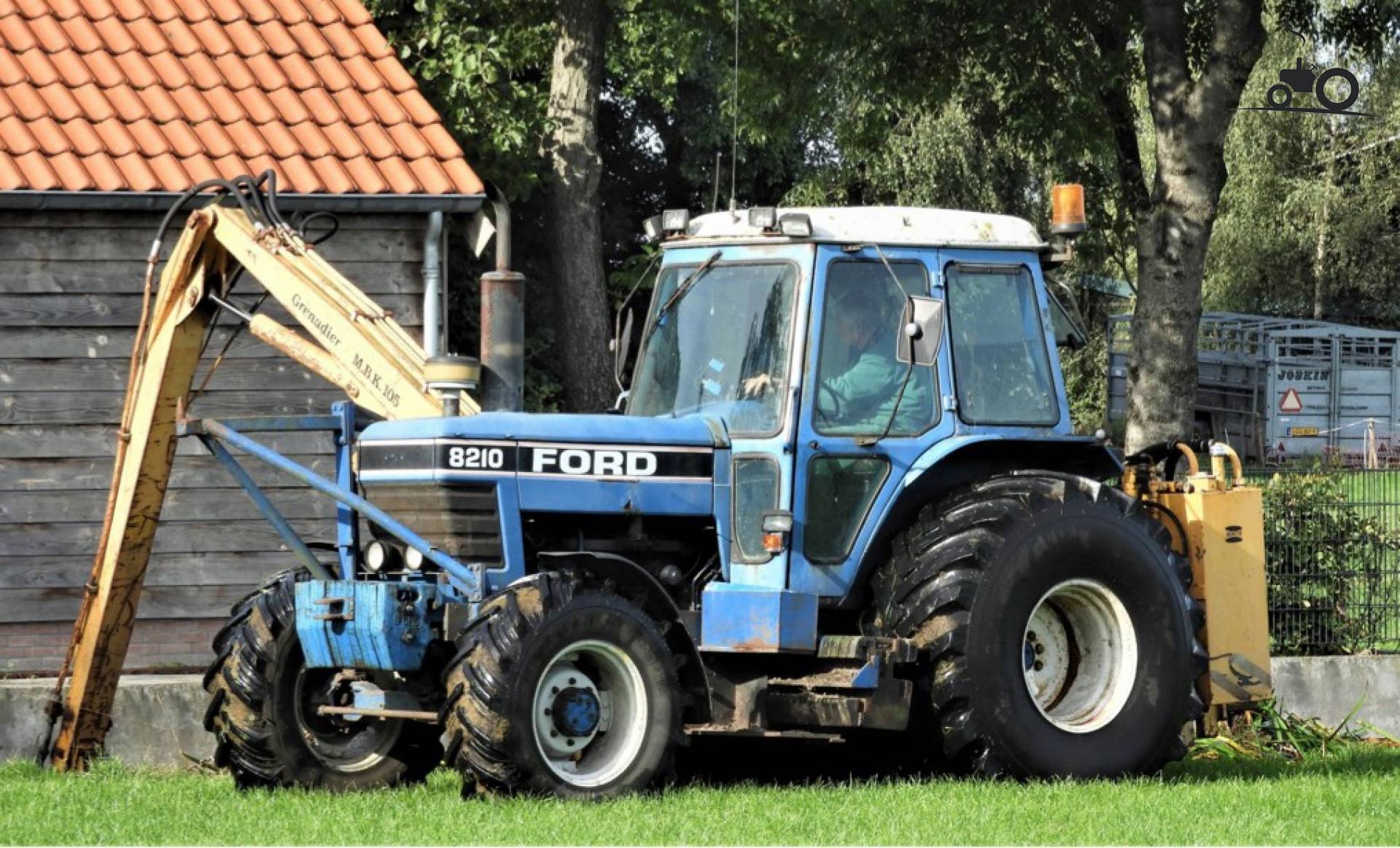 Foto Ford 8210 #1494321