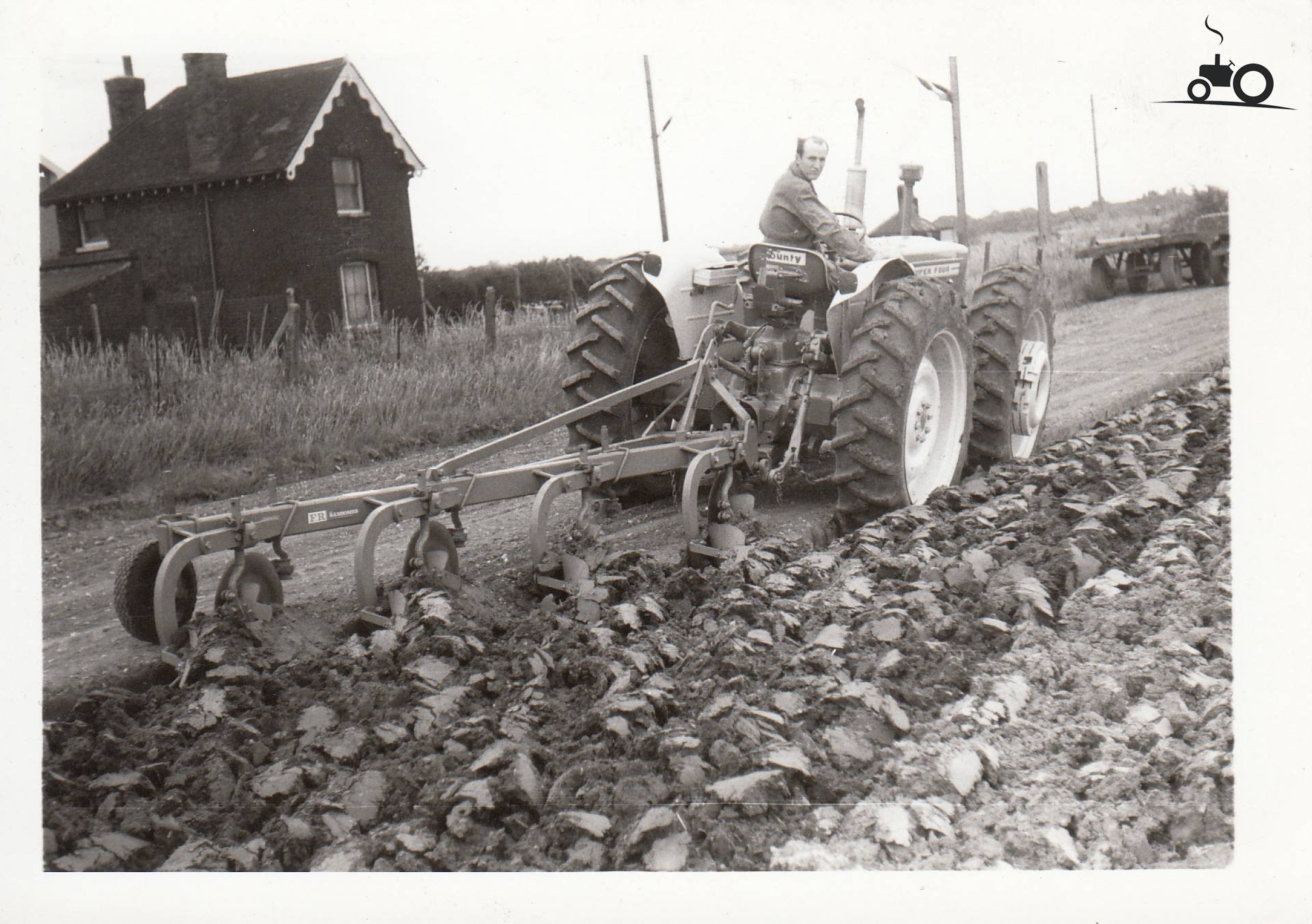 Ford Tractoren vroeger van bij een Dealer