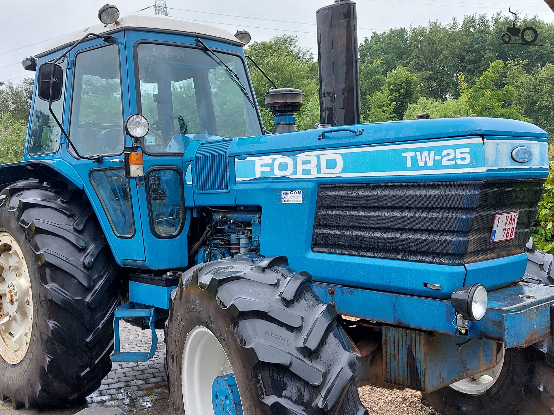 Foto Ford TW 25 #1504591