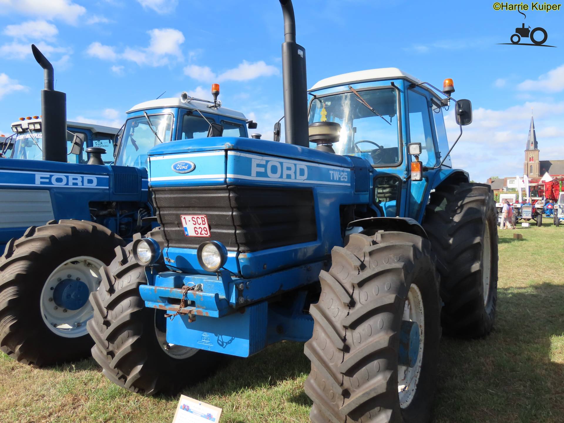 Foto Ford TW 25 #1505073