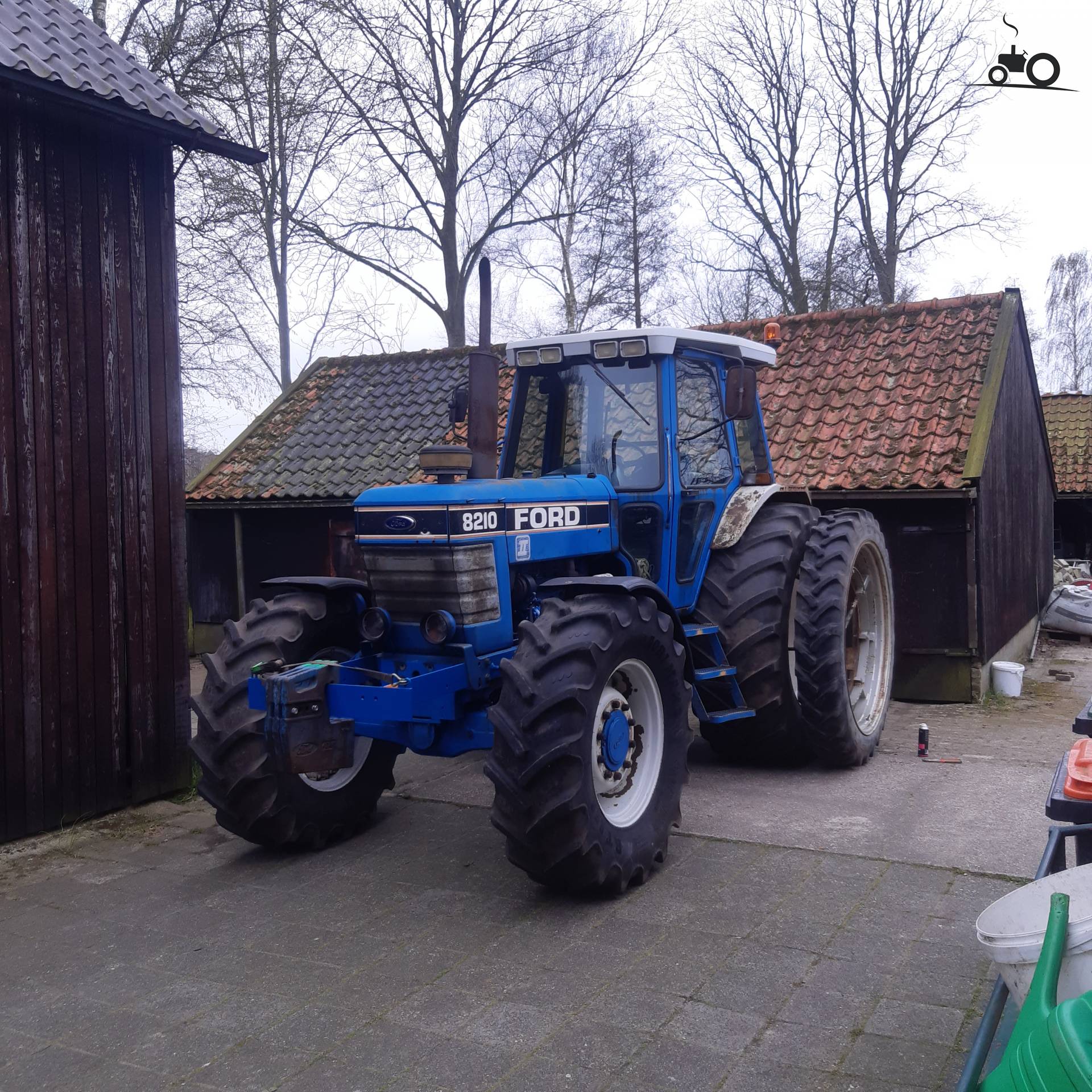 Ford 8210