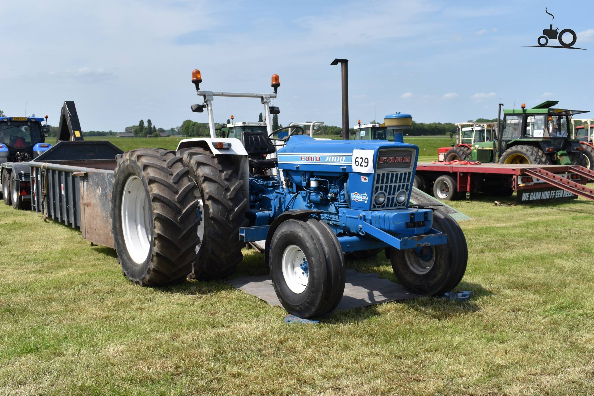 Foto Ford 7000 #1523981