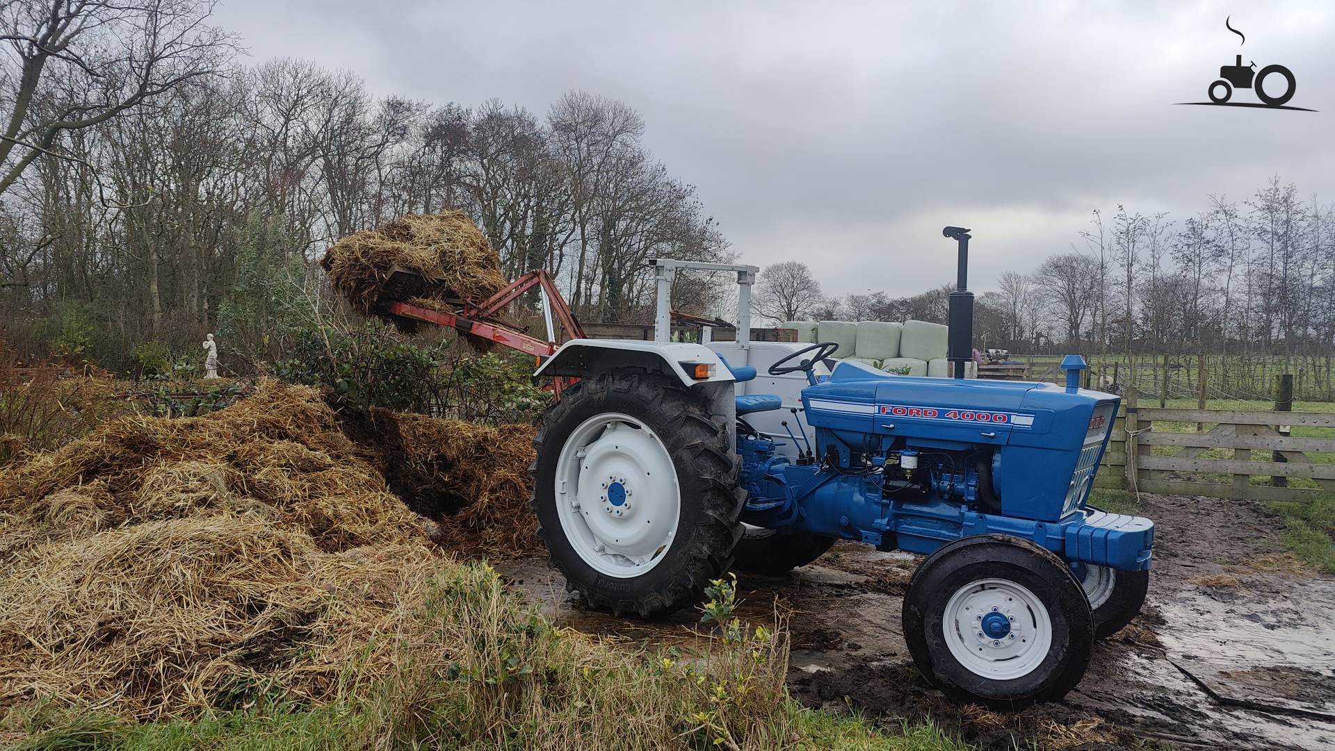 Ford 4000 test de nieuwe achterlader uit