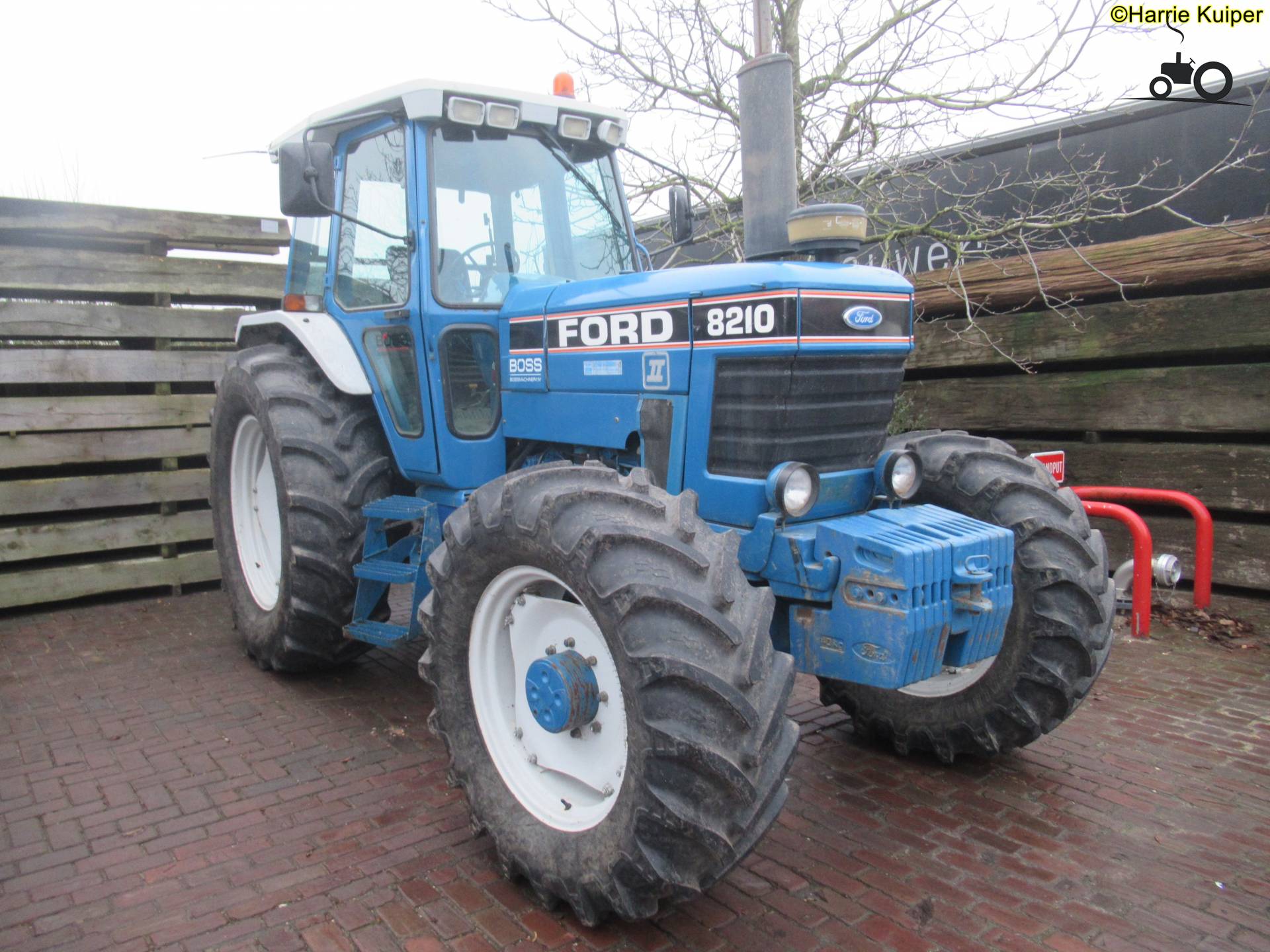 Foto Ford 8210 #1553254