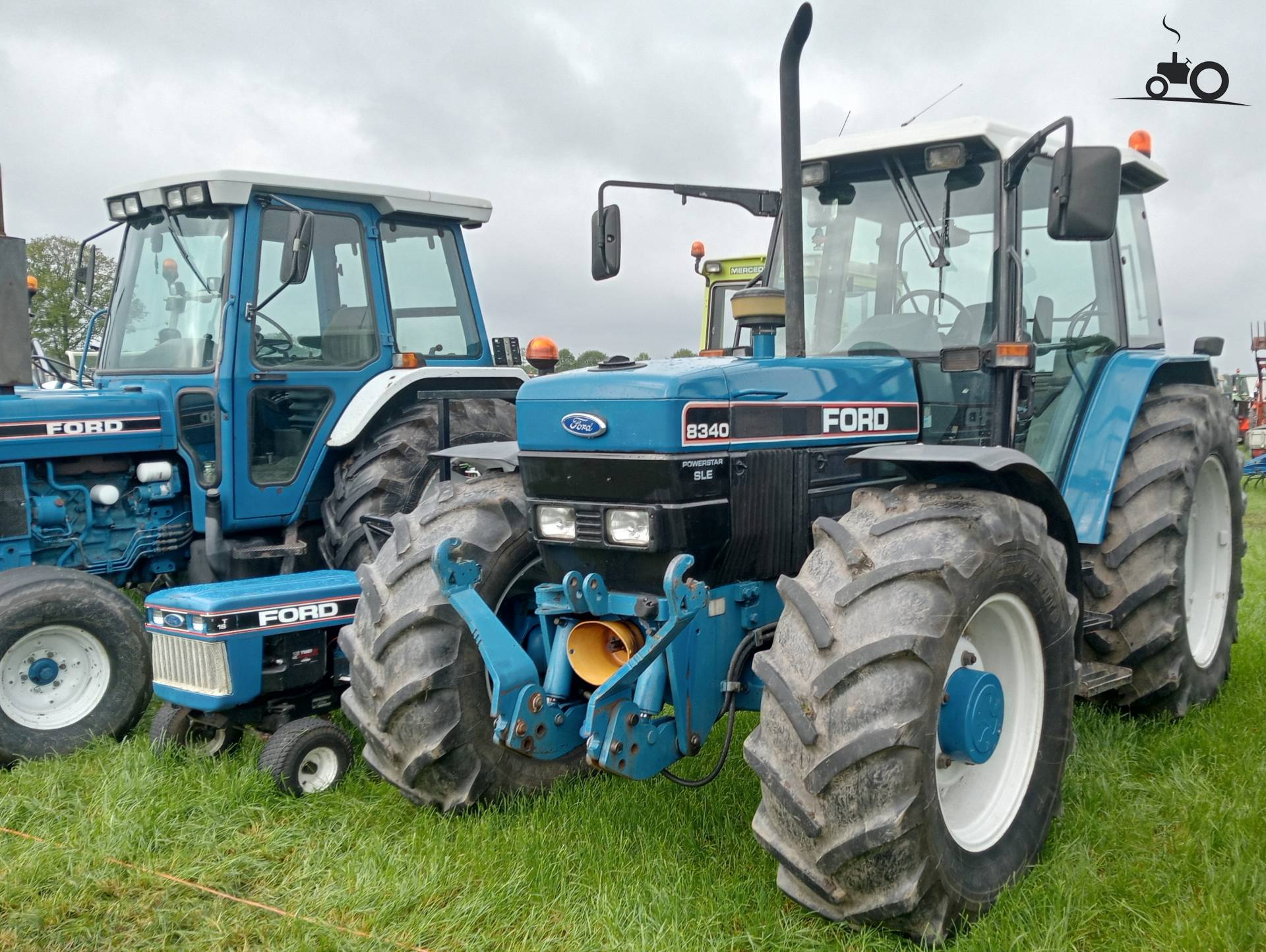 Foto Ford 8340 #1570658