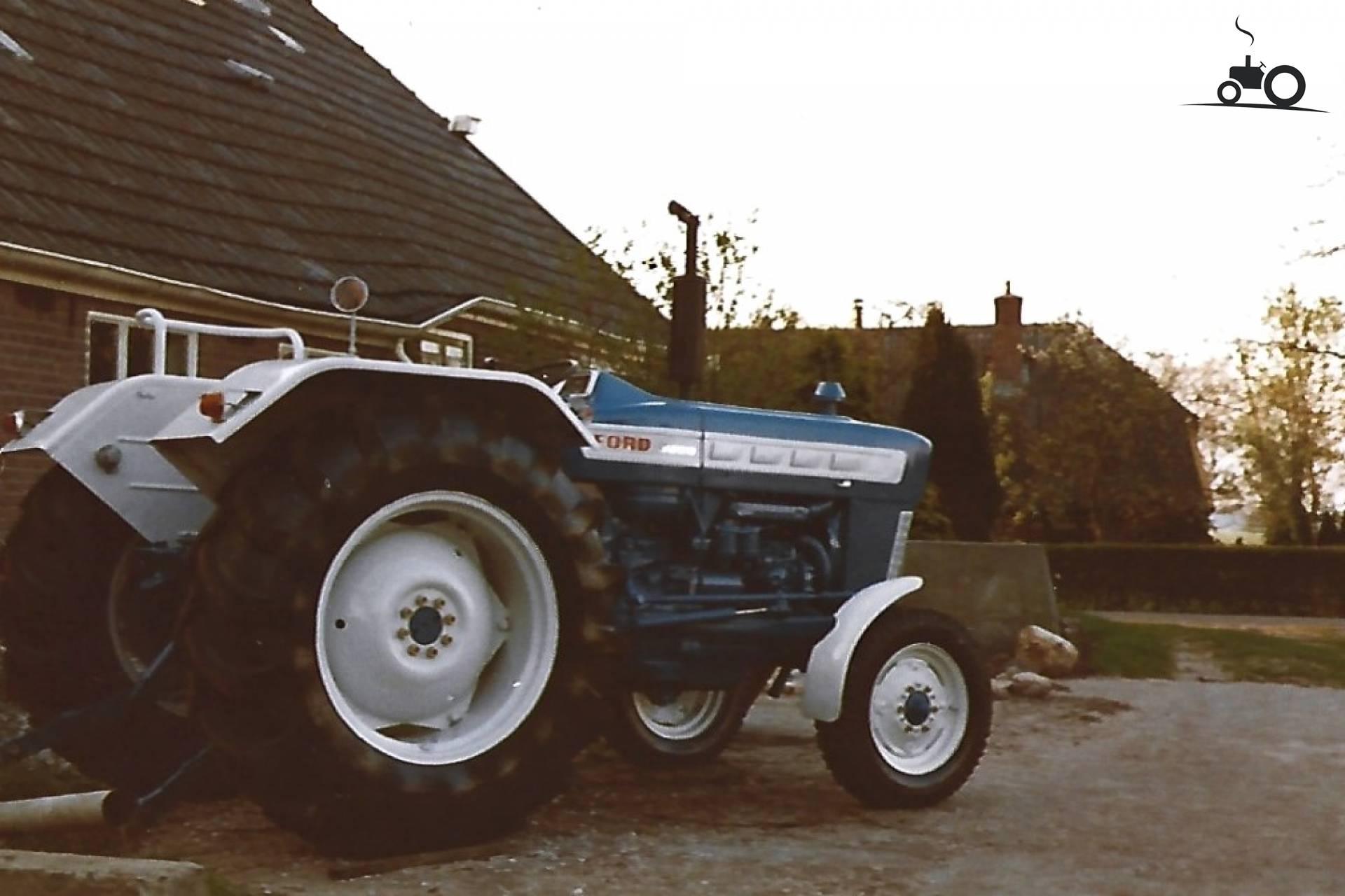 Ford 3000