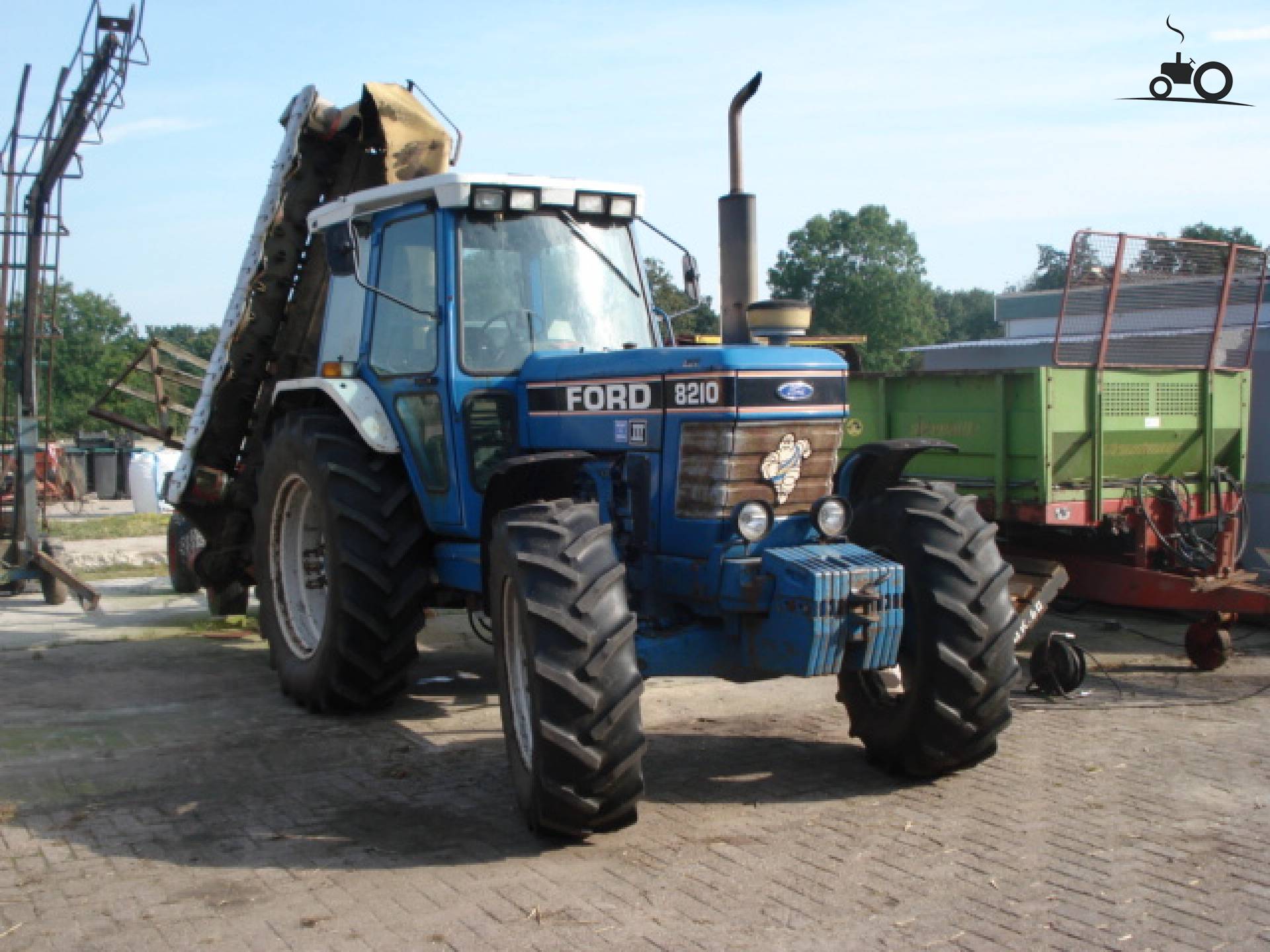 Foto Ford 8210 #171525