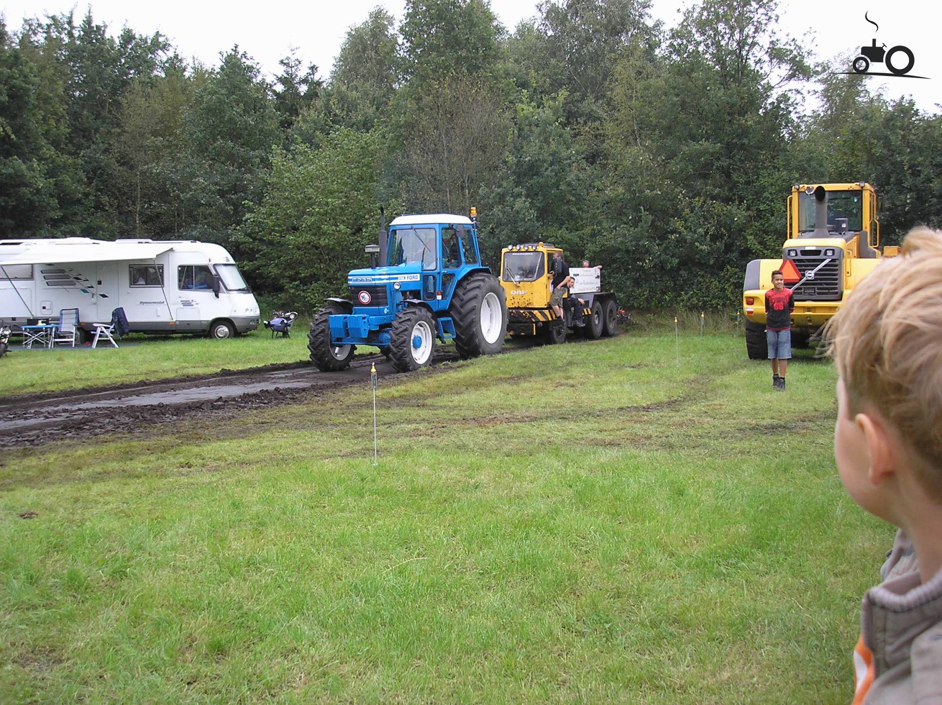 Foto Ford 8100 #173653