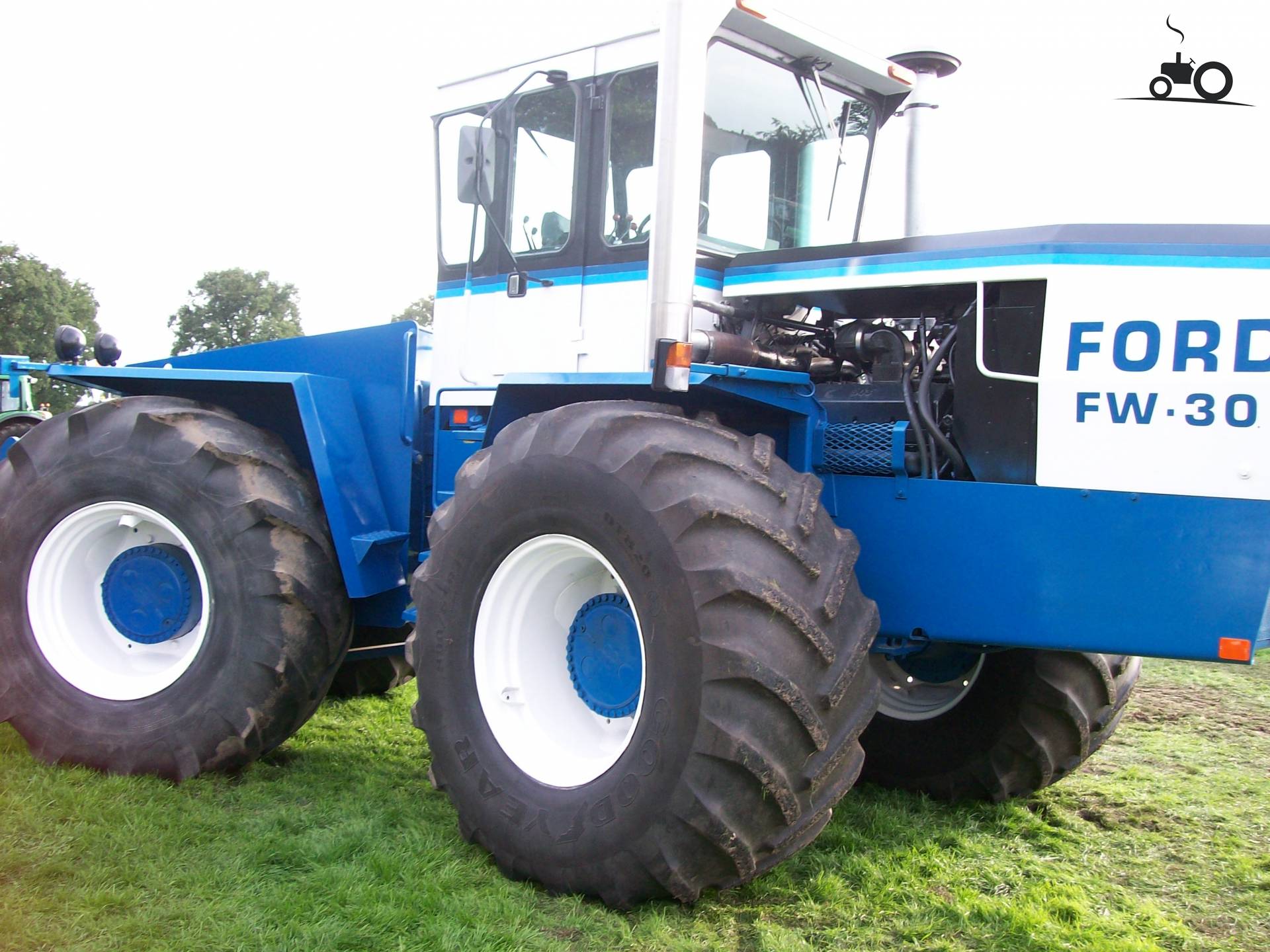 Foto Ford FW 30 #402512