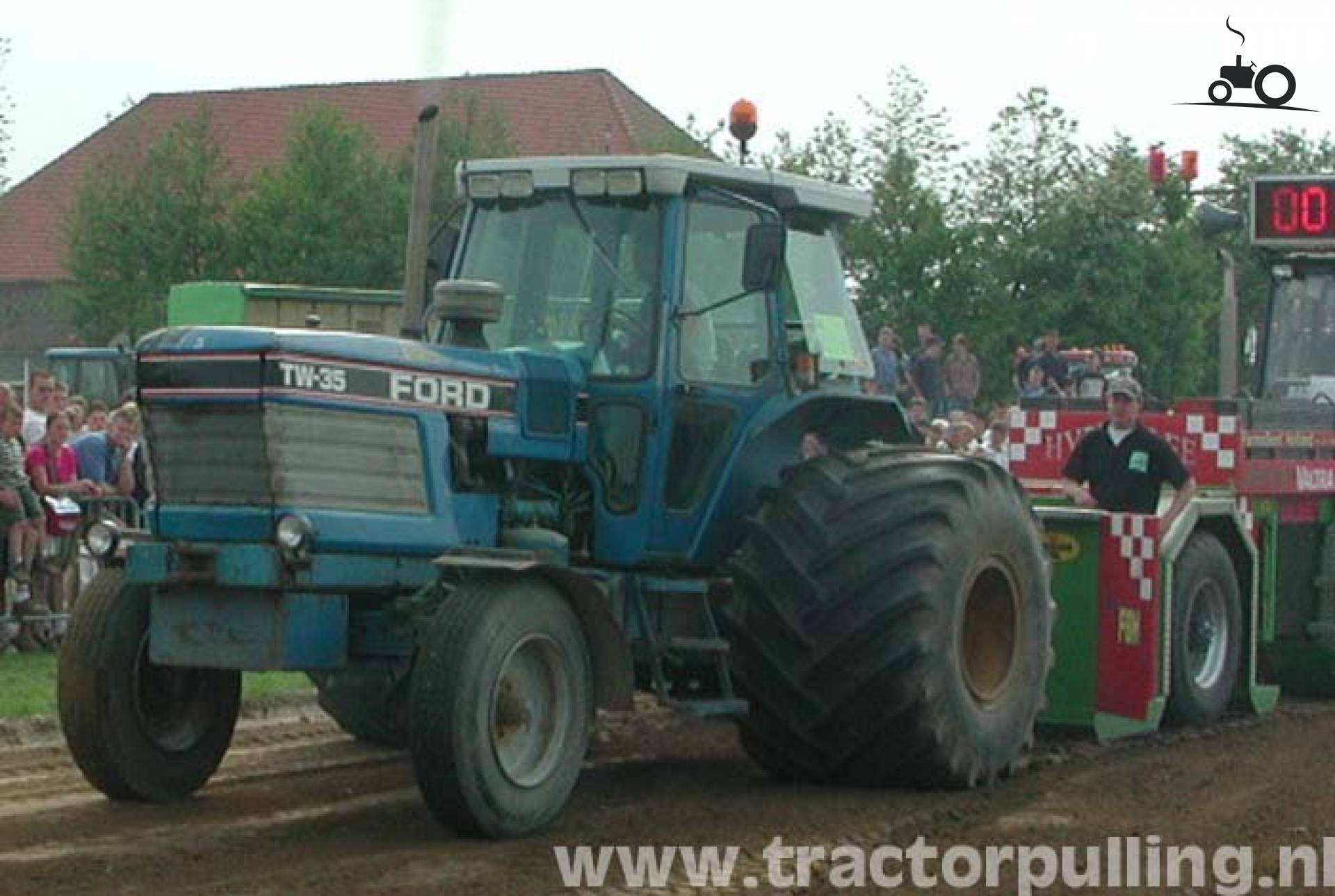 Foto Ford TW 35 #4179