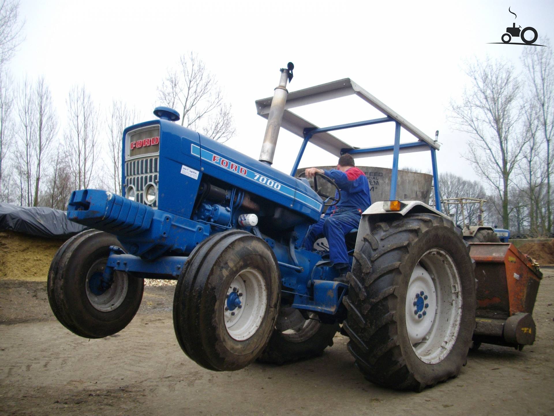 Foto Ford 7000 van VOF Van De Streek