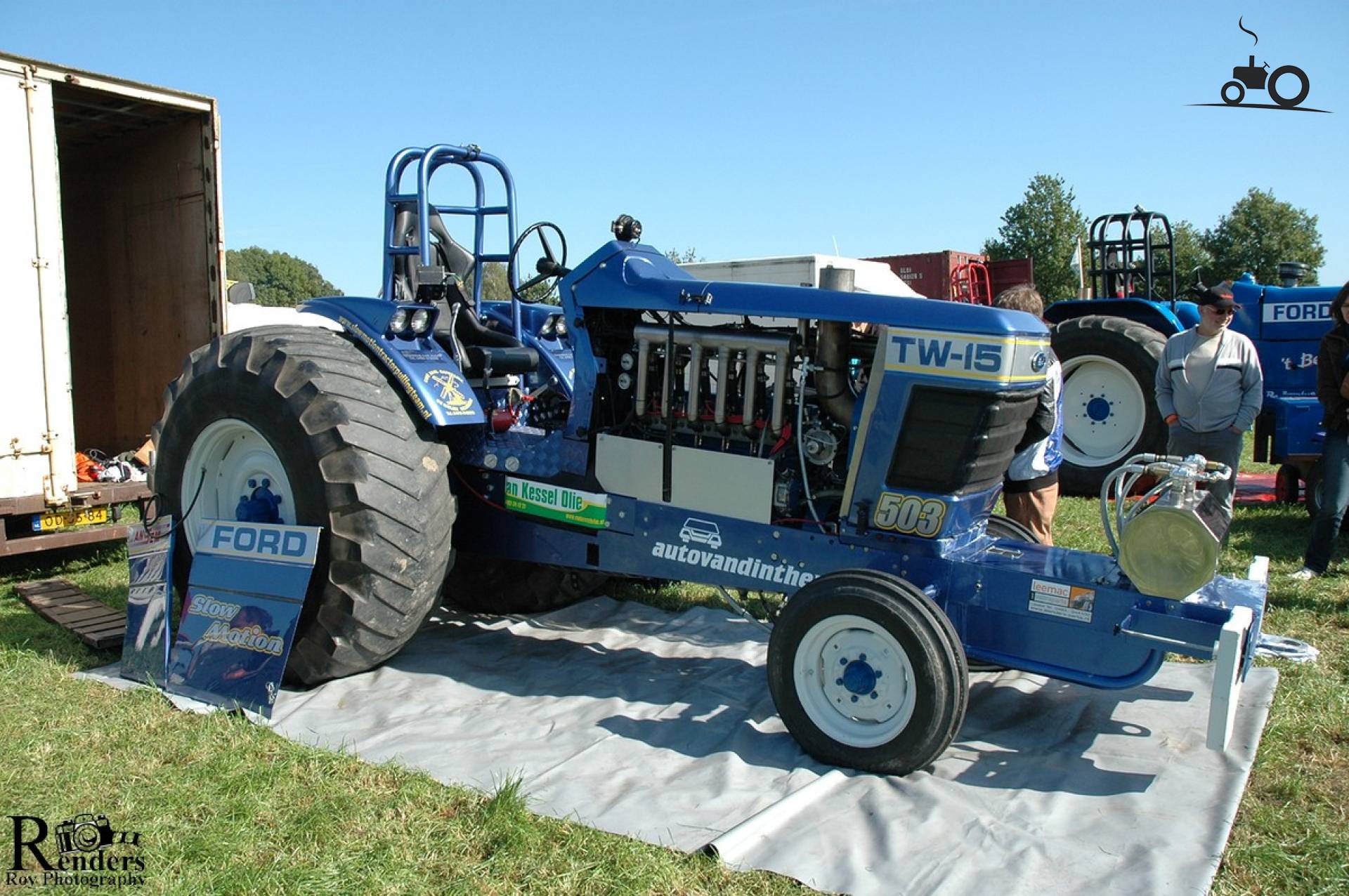 Foto Ford TW 15 #686410