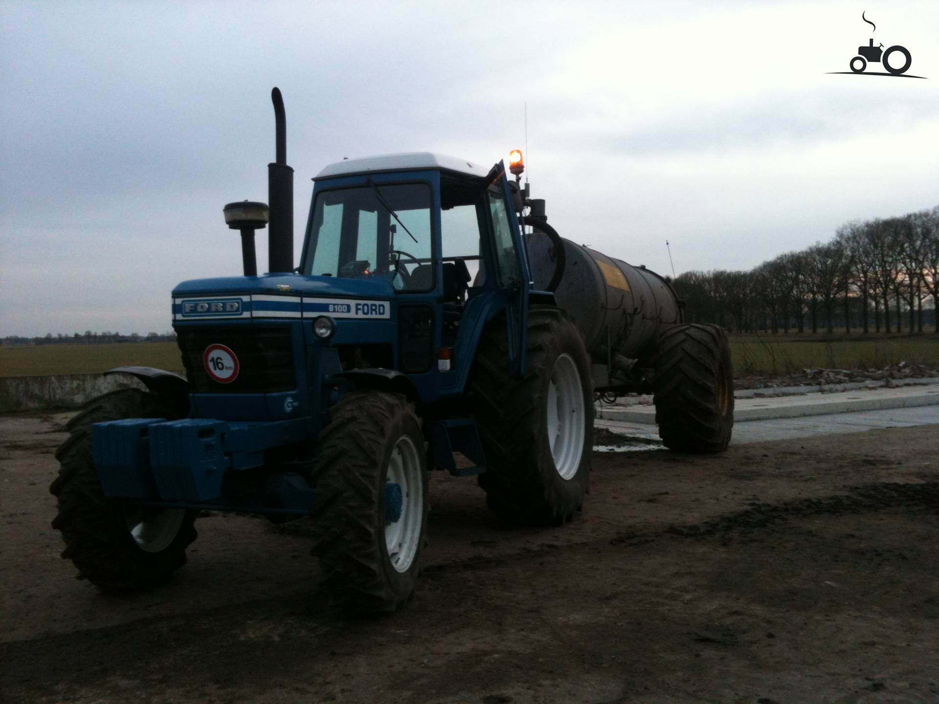 Foto Ford 8100 #739716