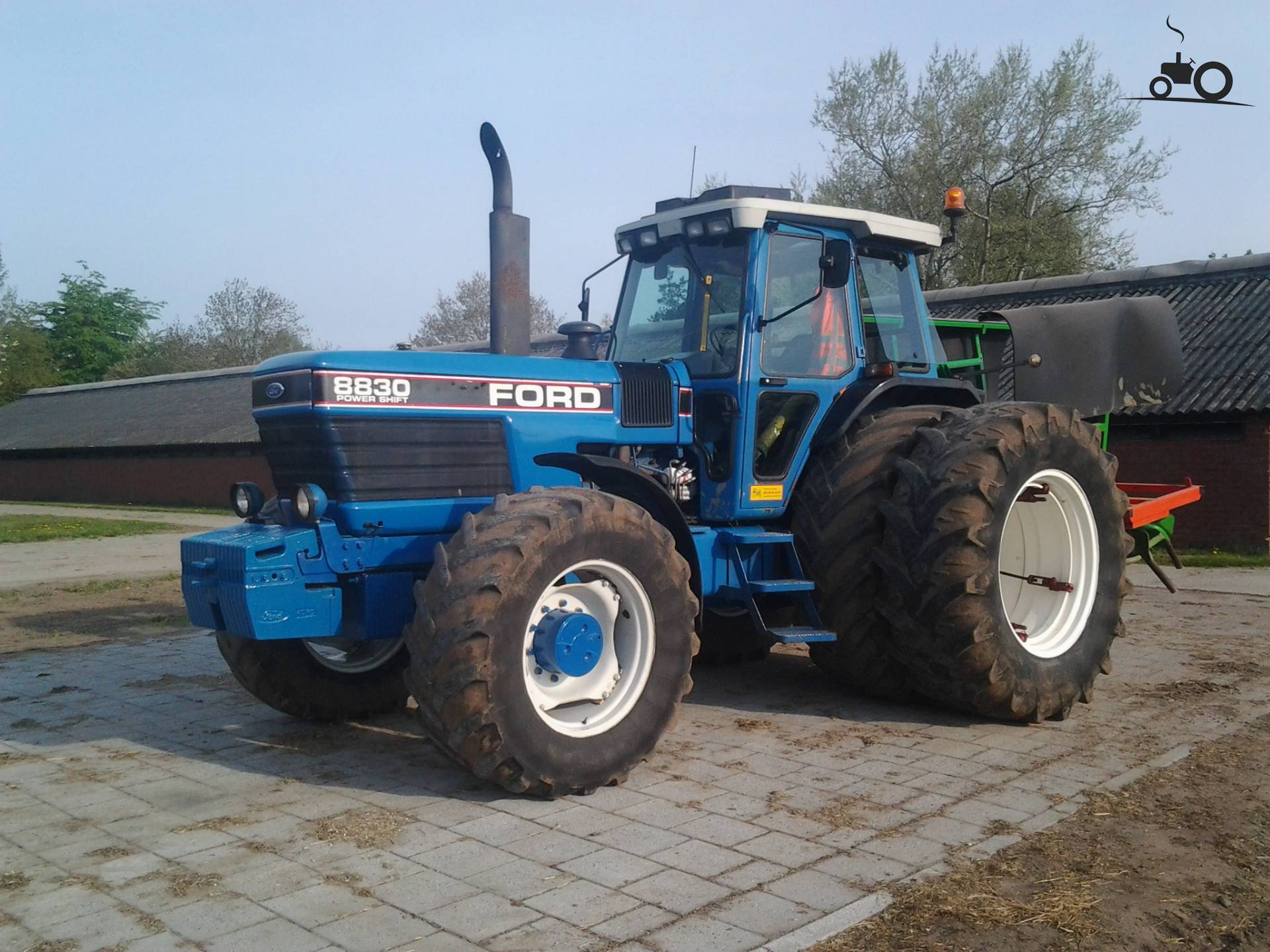 Foto Ford 8830 #758329