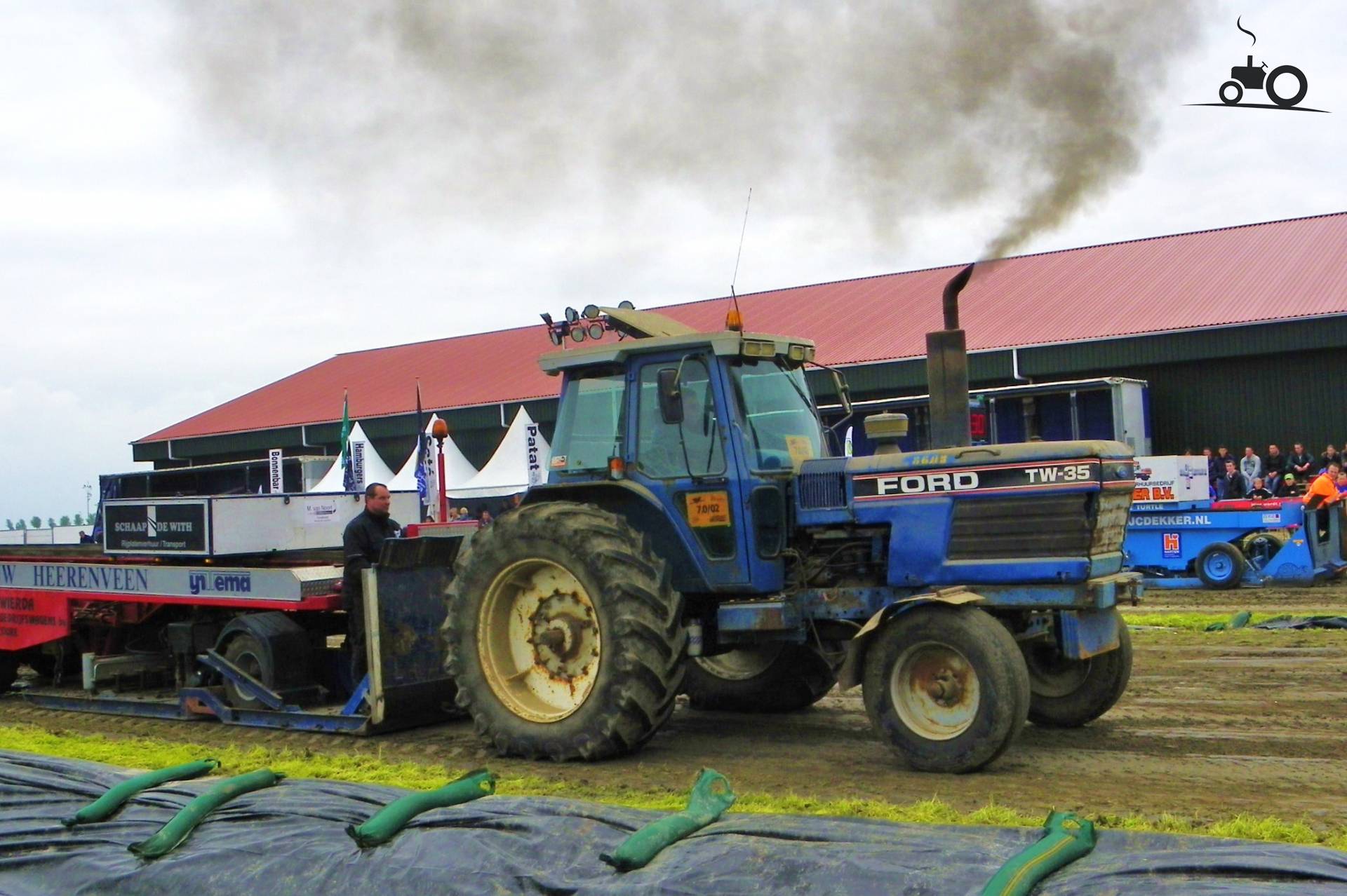 Foto Ford TW 35 #759678