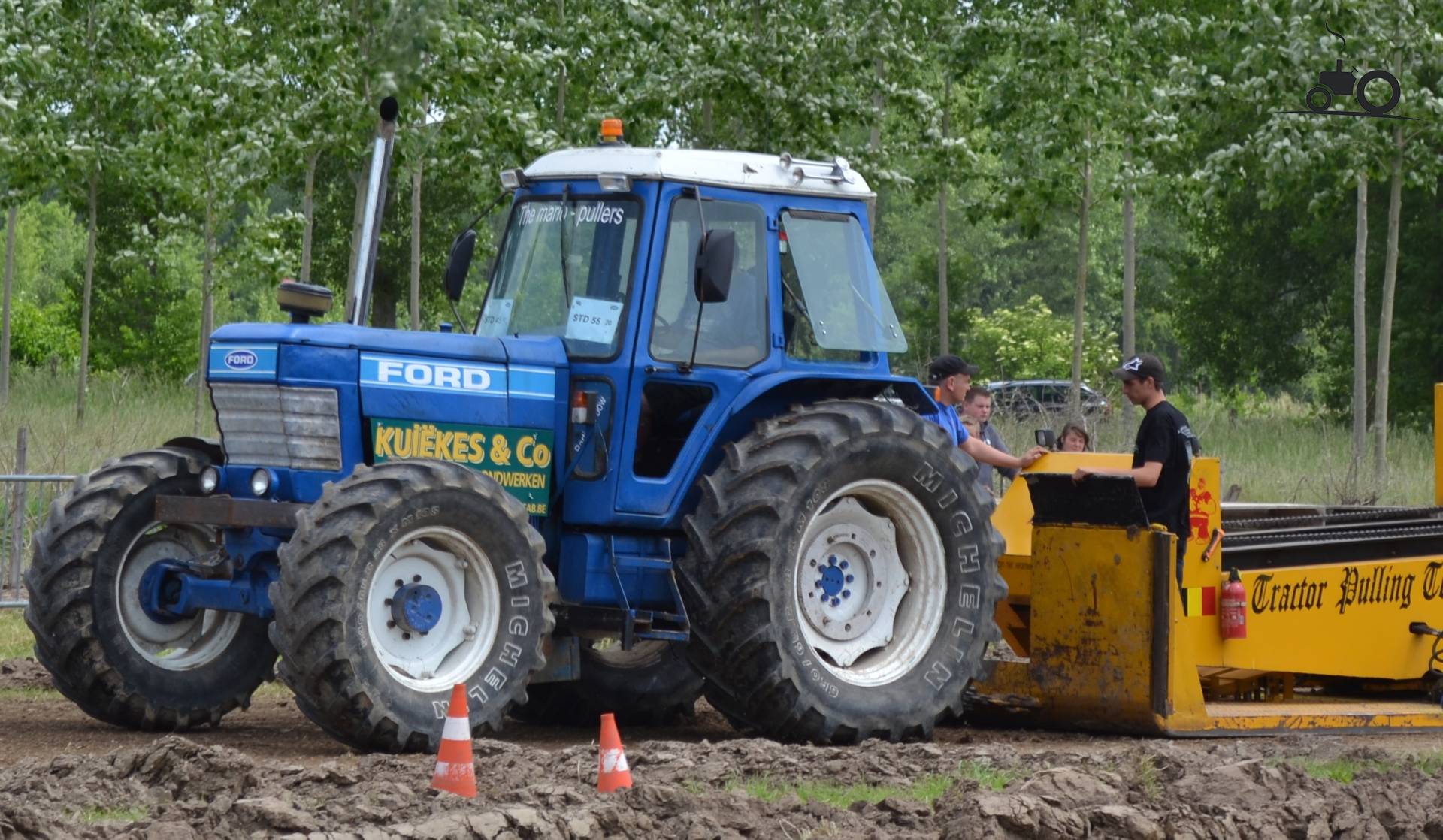 Foto Ford 8210 #780230