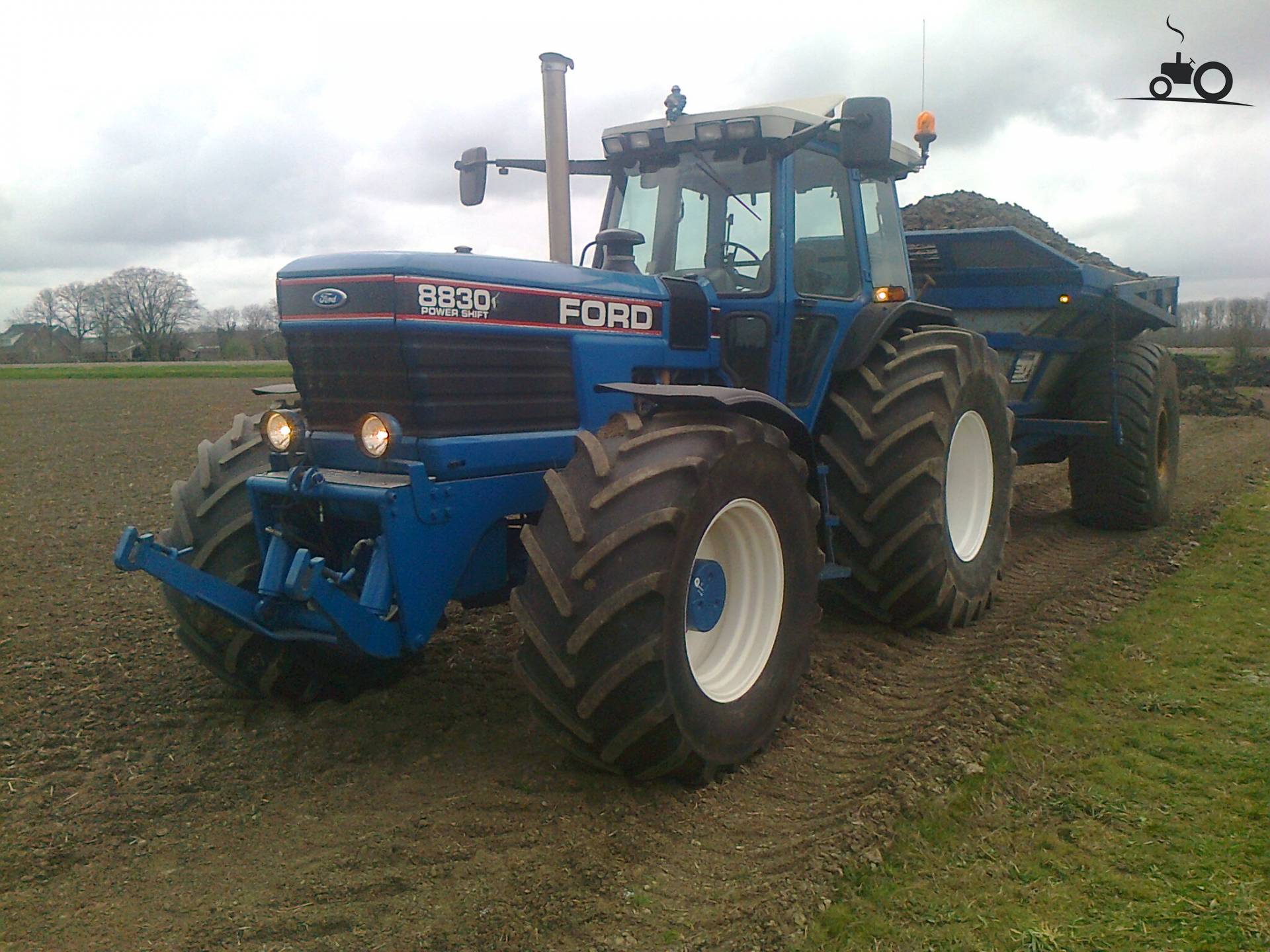 Foto Ford 8830 #833402