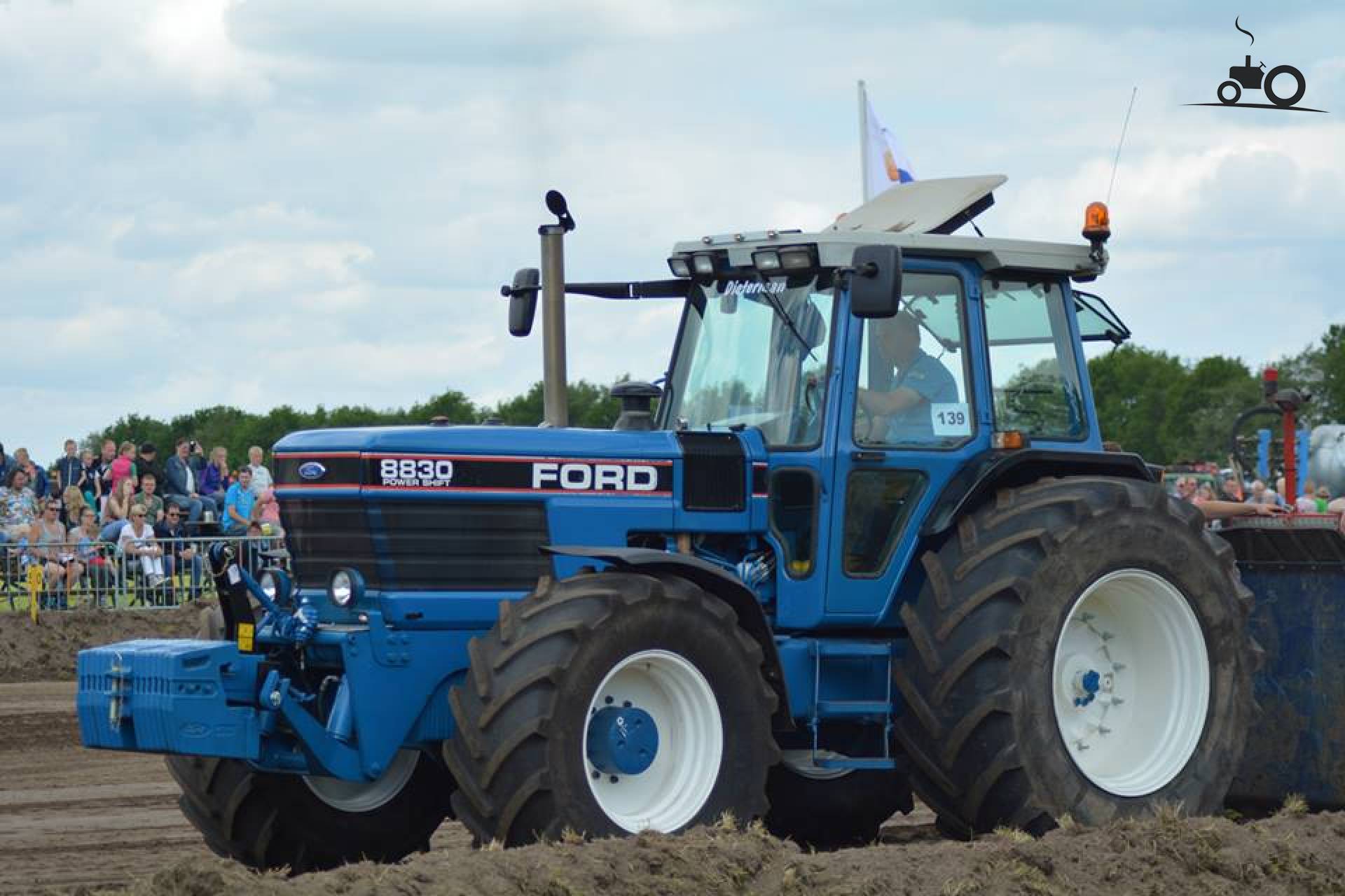 Foto Ford 8830 #918816