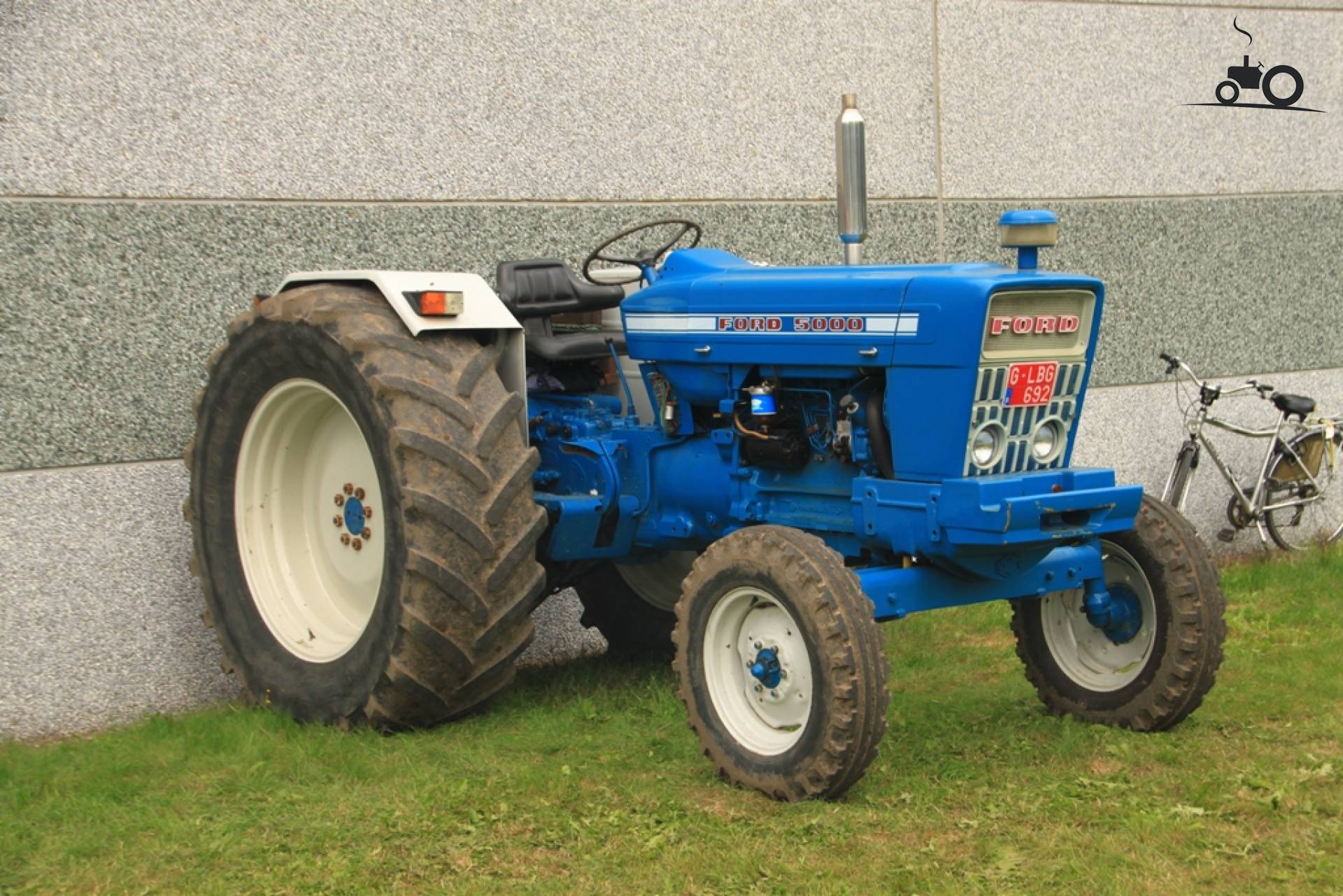 Ford 5000 - France - Tracteur image #935174