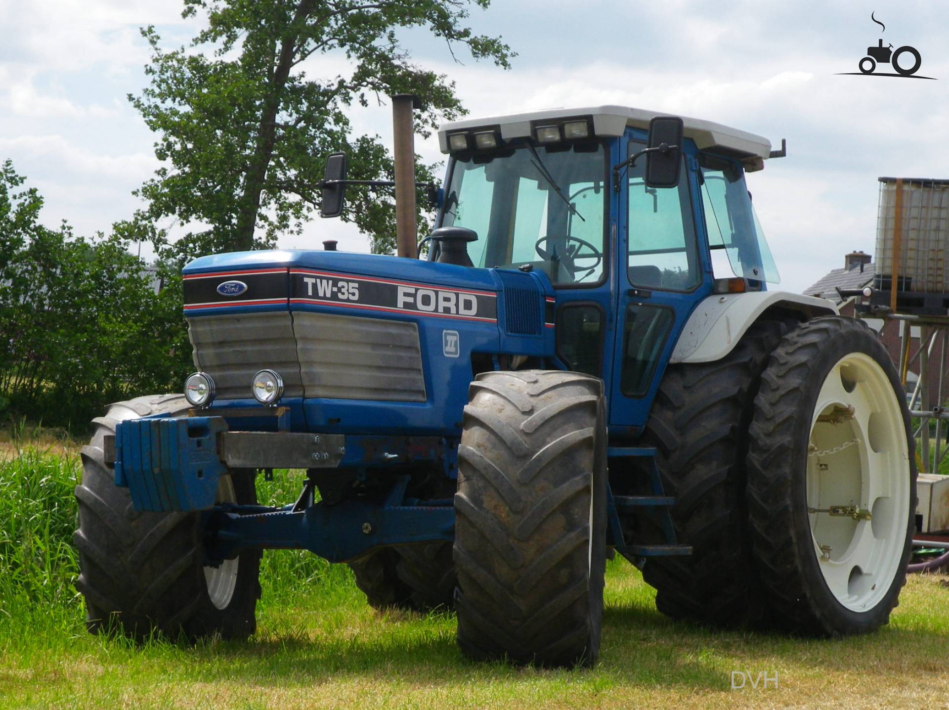 Foto Ford TW 35 #943101