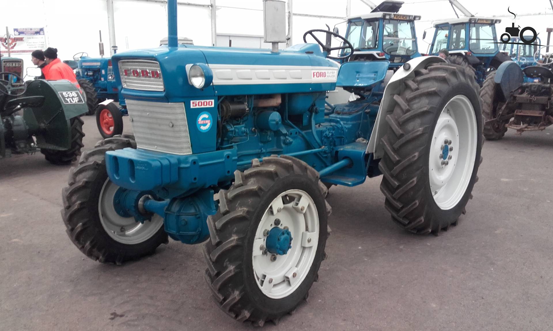 Foto Ford 5000 #956554