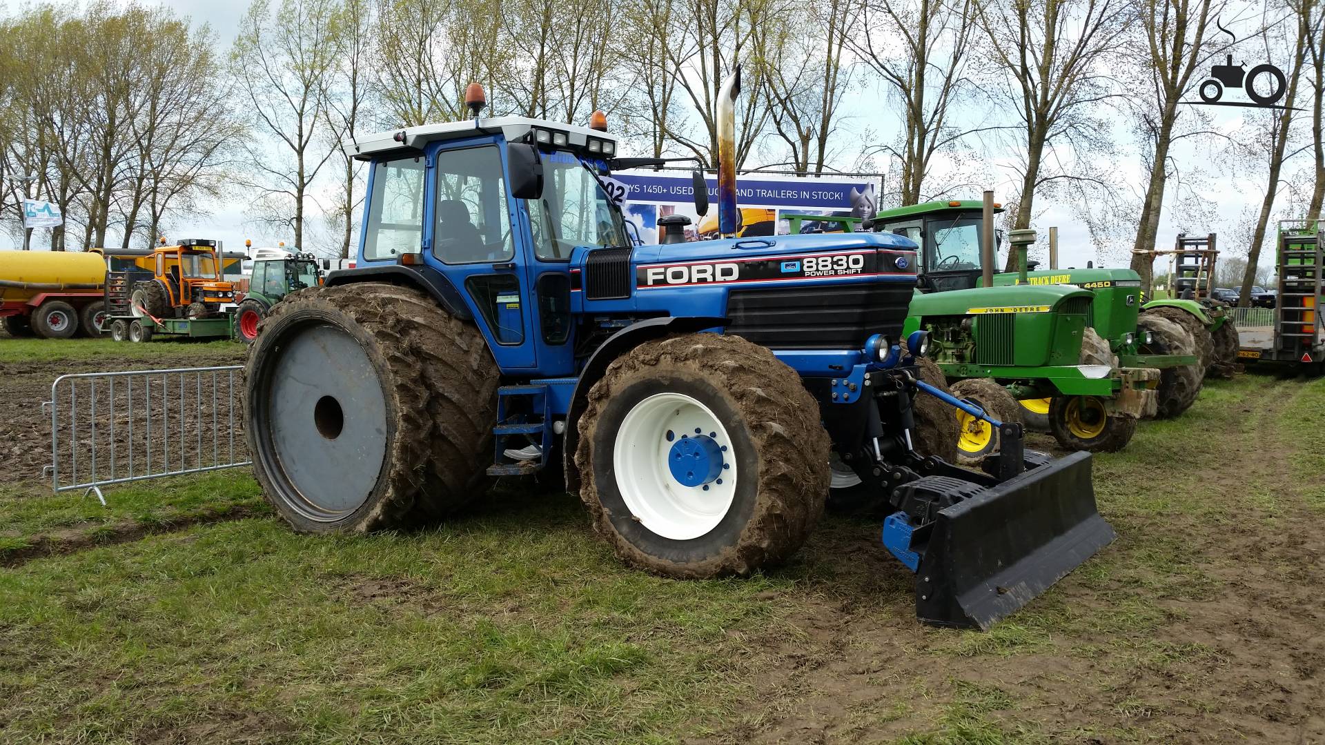 Foto Ford 8830 #962086