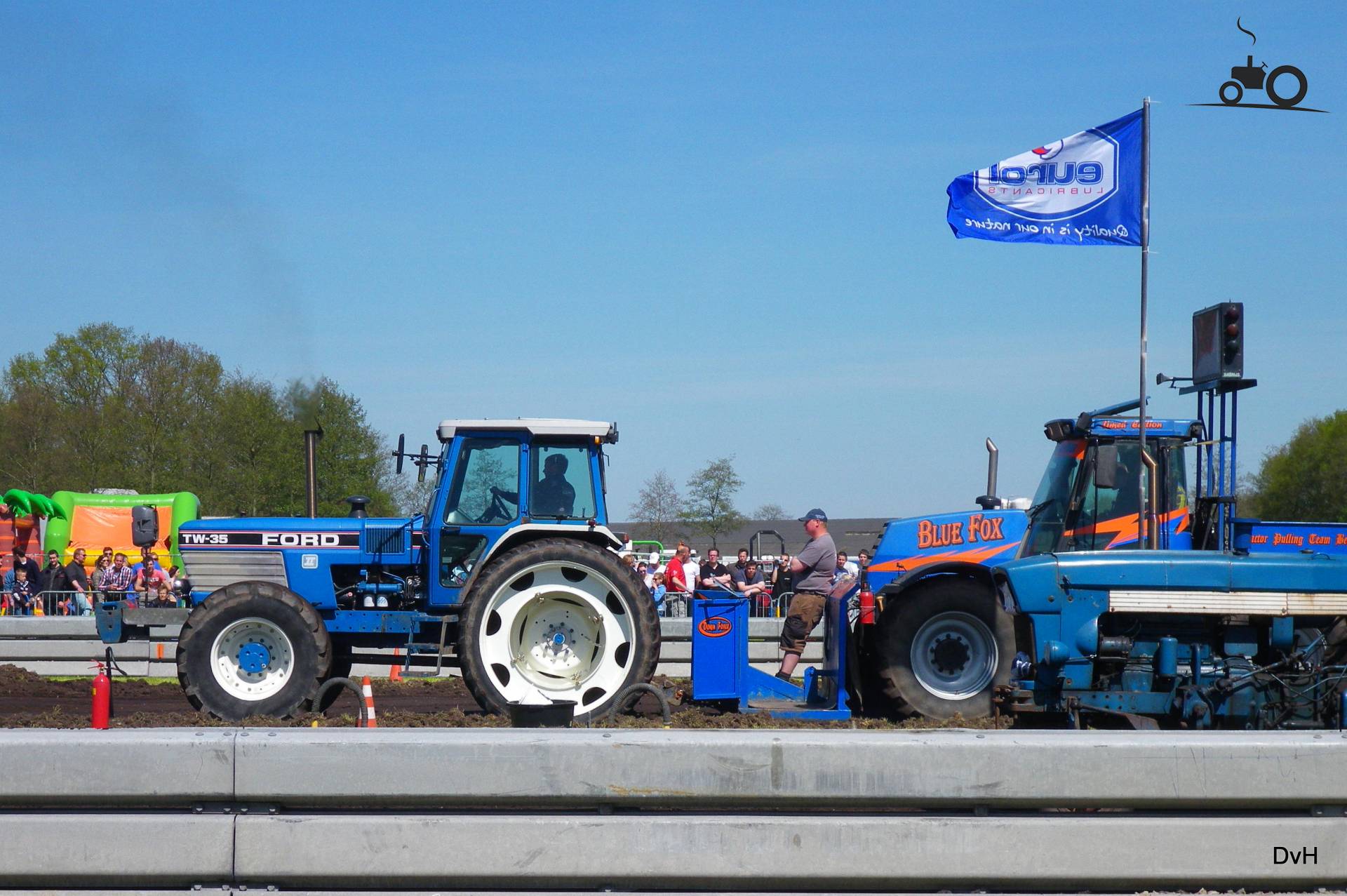 Foto Ford TW 35 #964739