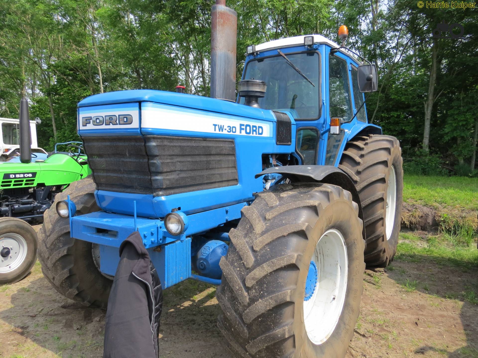 Foto Ford TW 30 #968795