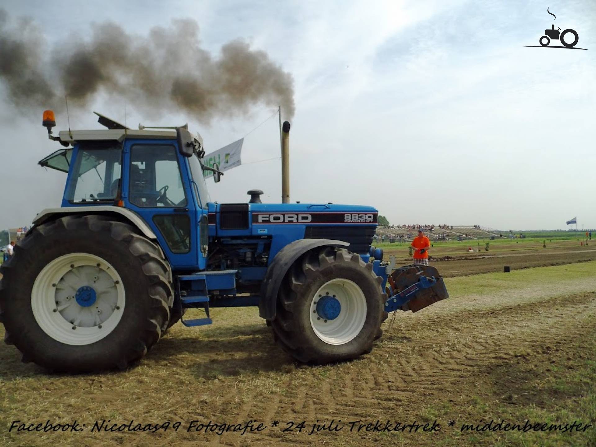 Foto Ford 8830 #977241