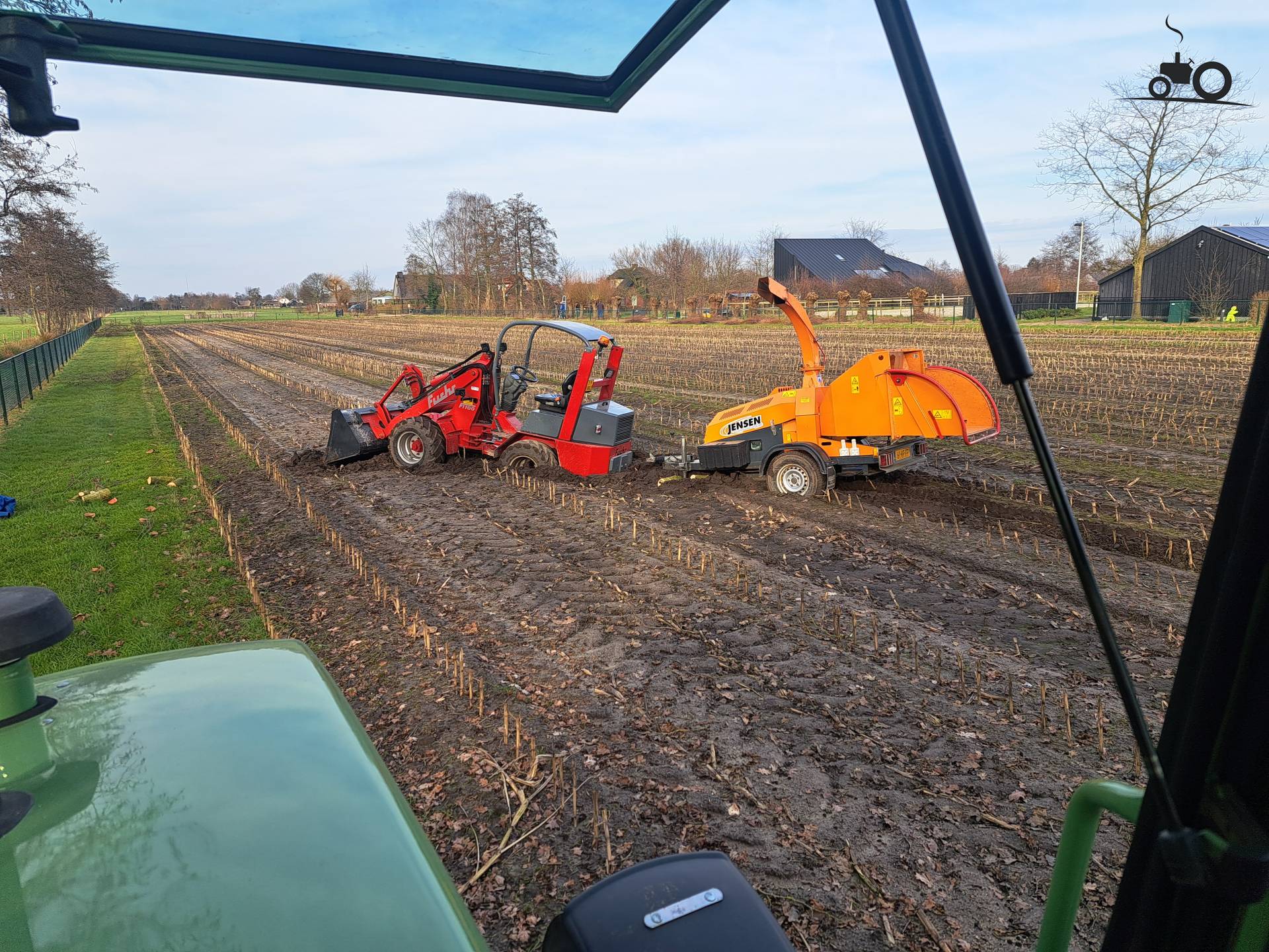 Fuchs Shovel - Shovel rookt en loopt slecht bij koude start.