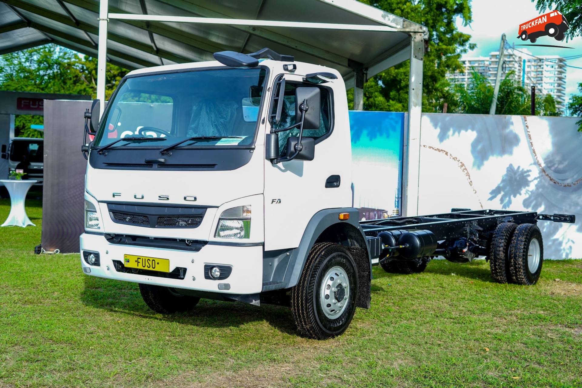 Foto Fuso FA (vrachtwagen) van Daimler AG