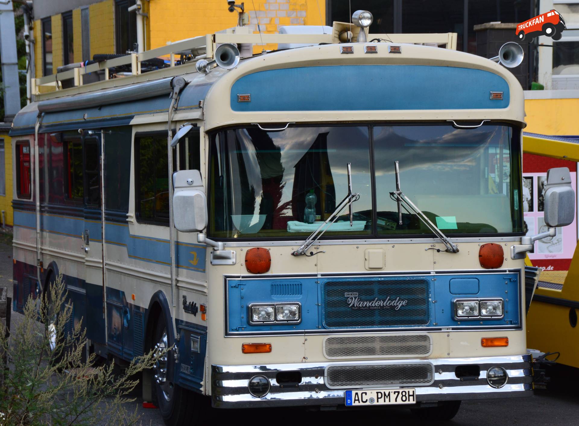 Blue Bird Wanderlodge - Specifications