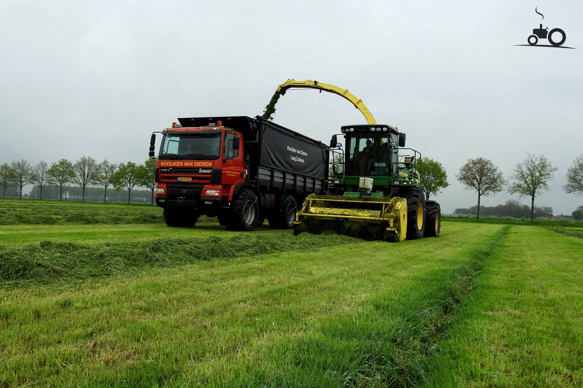 Foto GINAF Vrachtwagen van Loonbedrijf Kooijker Van Dieren