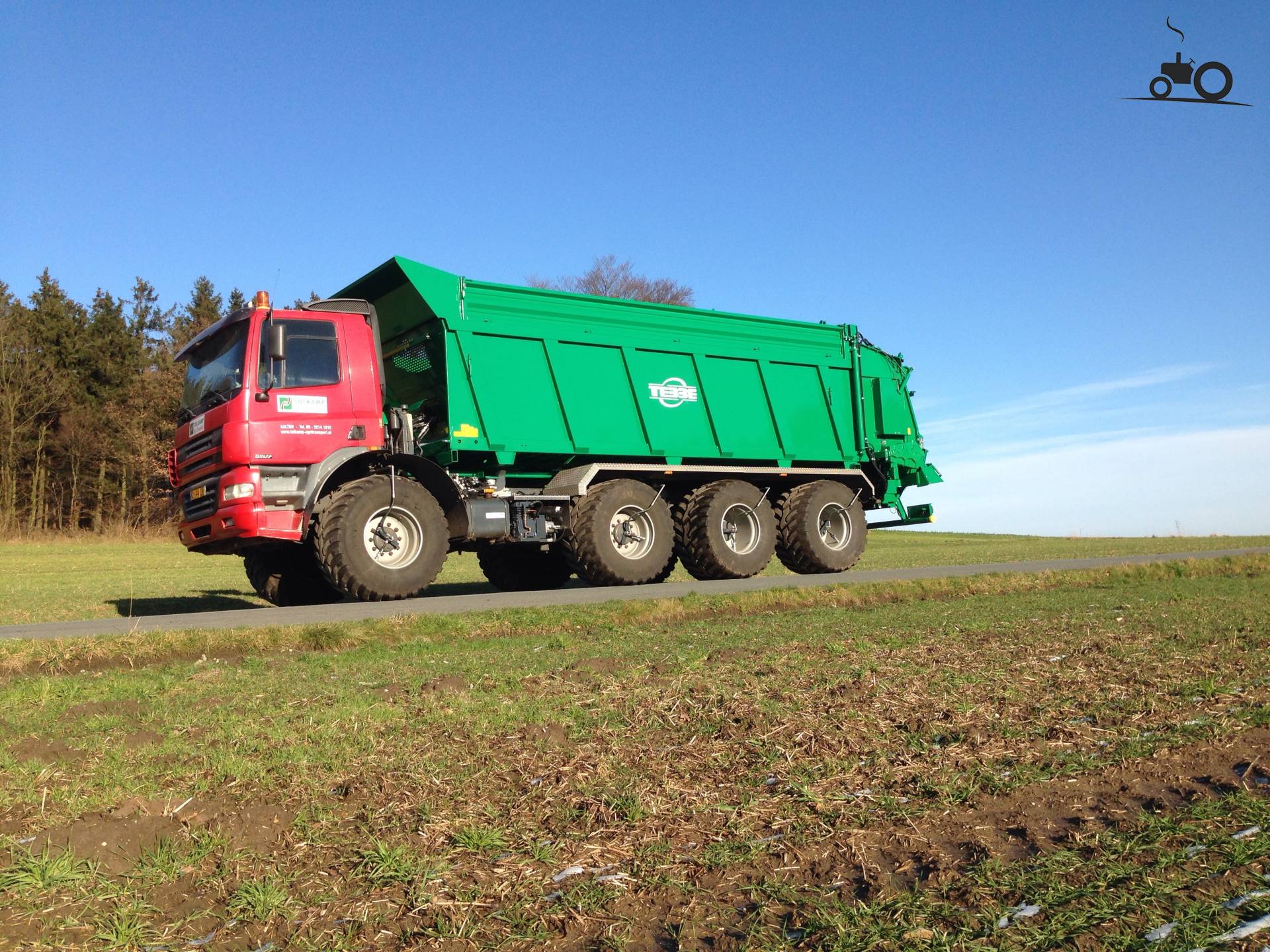 Foto GINAF Mesttruck van Tolkamp Agri Service