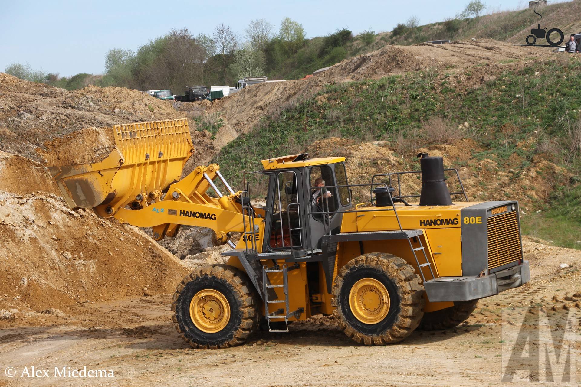 Hanomag 80E - Specifications