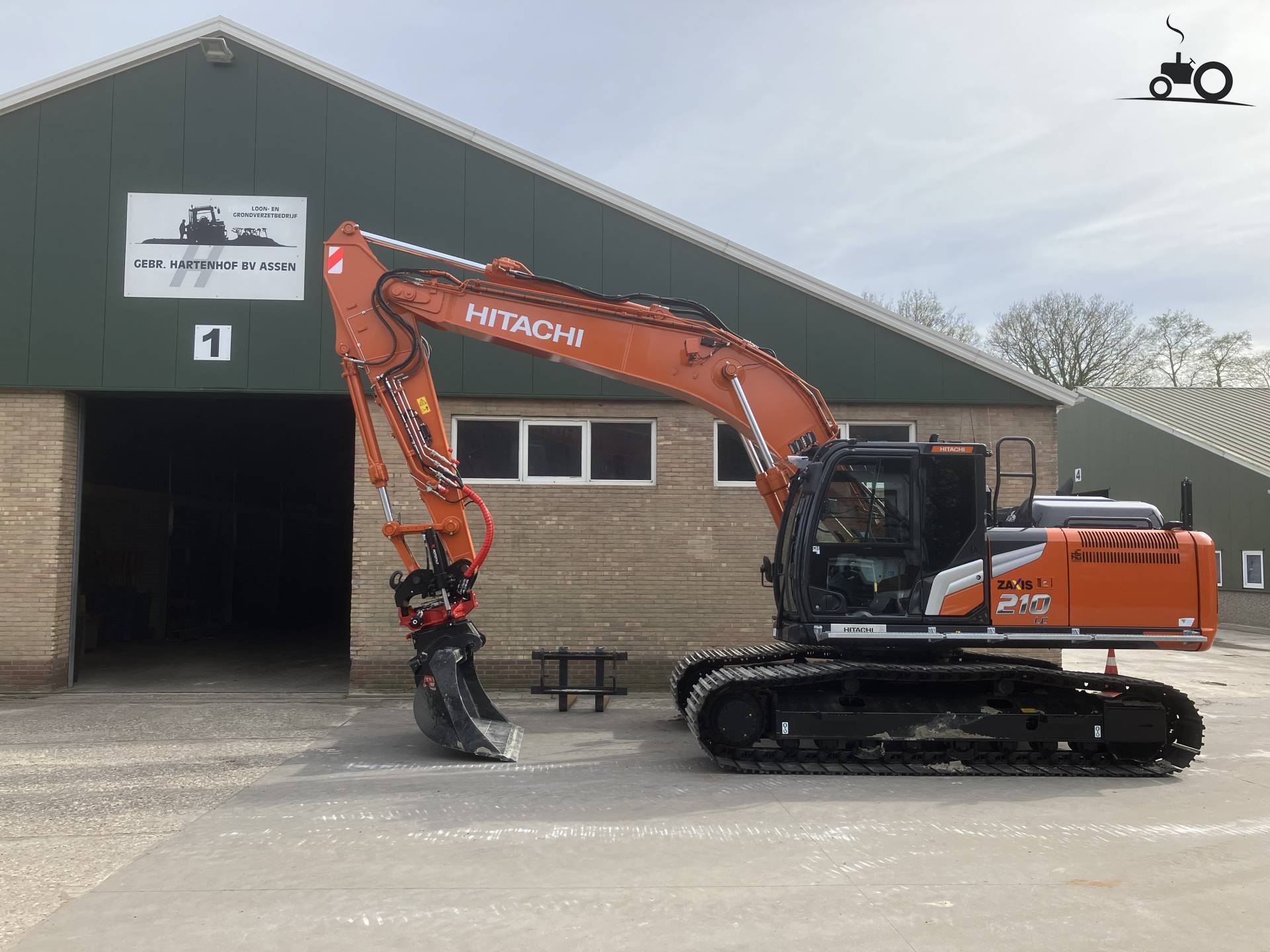 Foto Hitachi Zaxis 210 van Gebr. Hartenhof BV