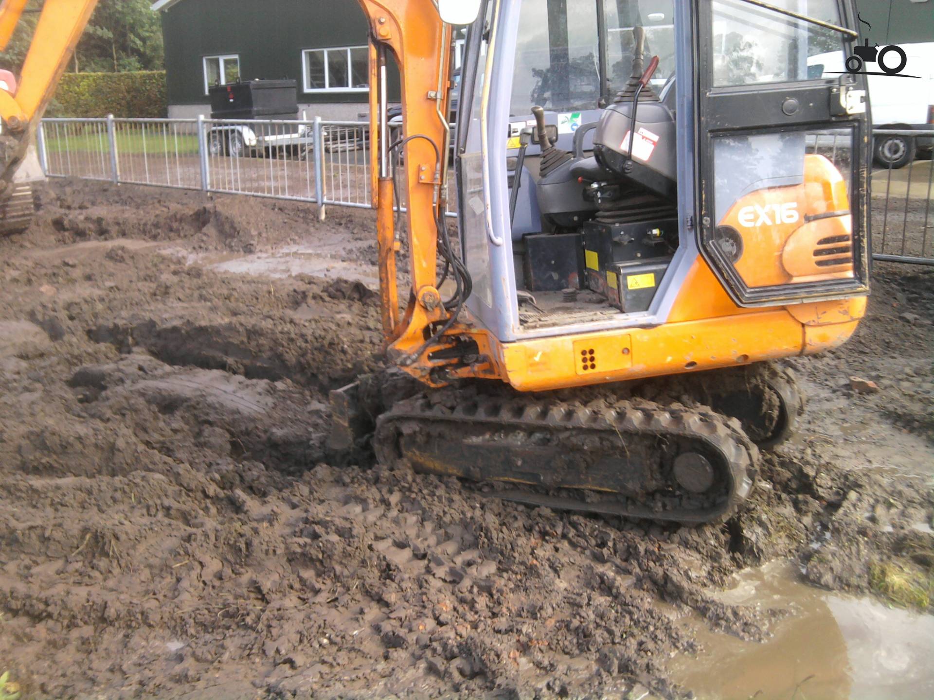 Hitachi EX16 - United Kingdom - Tractor picture #402127