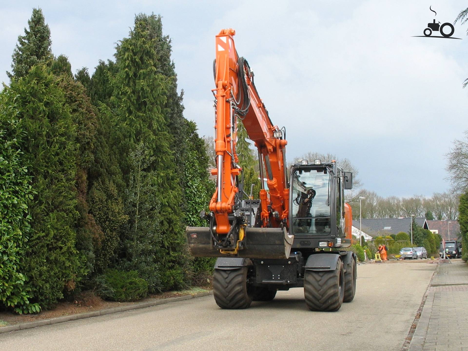 Foto Hitachi Zaxis 140W #461935