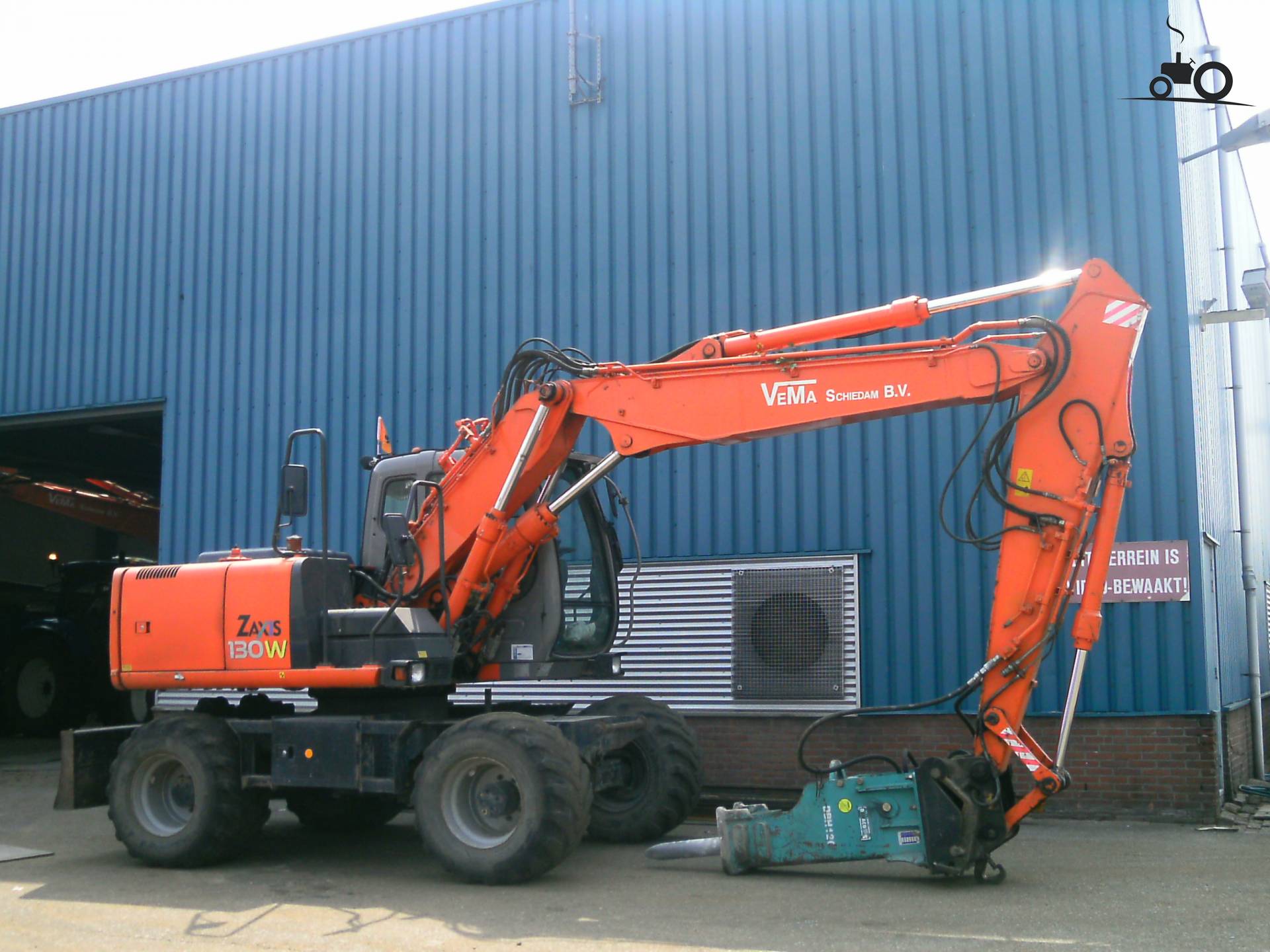 Foto Hitachi 130W #878690