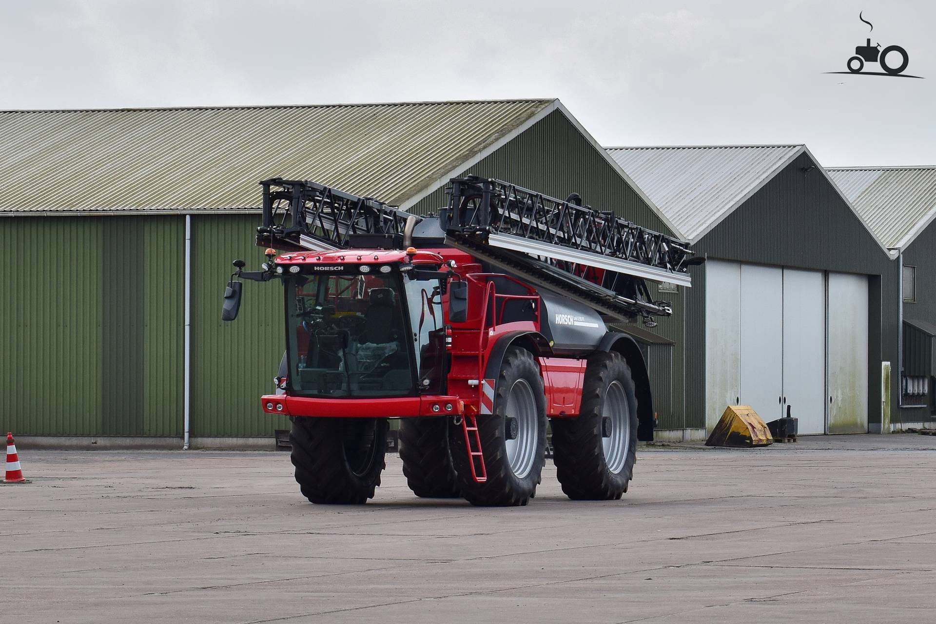 Foto Horsch Leeb 8.300 PT van Mencke Landbouw BV