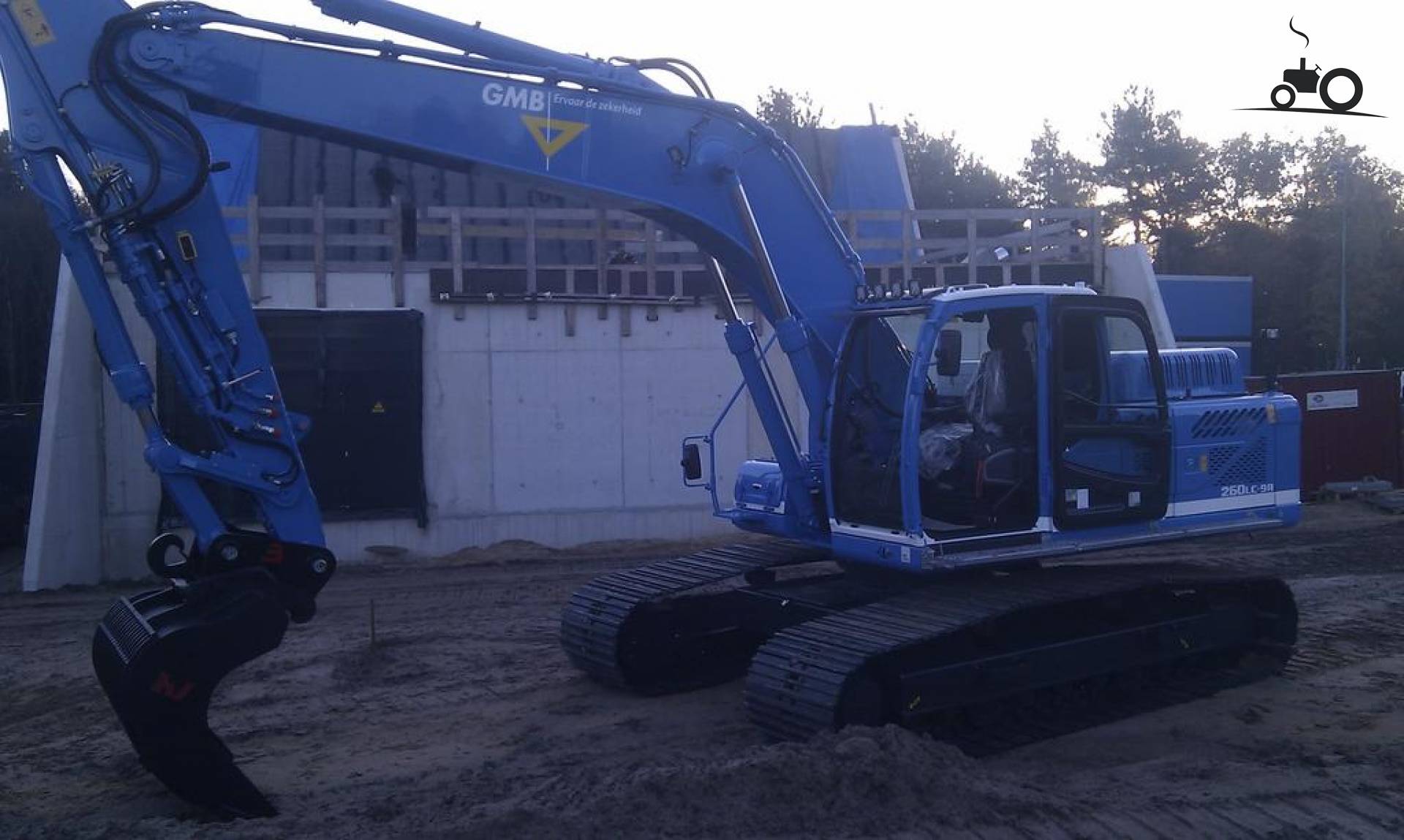 Foto Hyundai Robex 260 LC-9A #705984