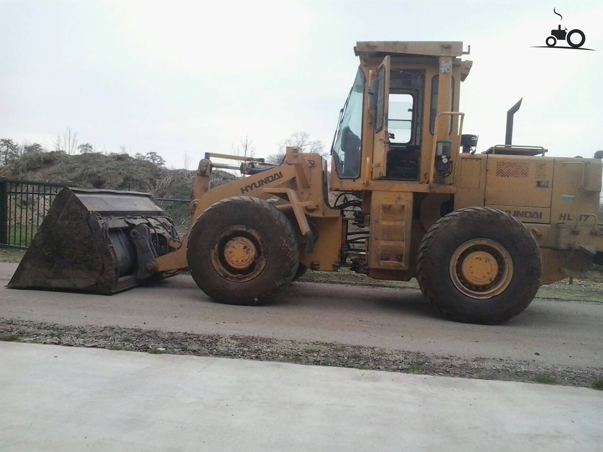 Foto Hyundai HL 17 #902036