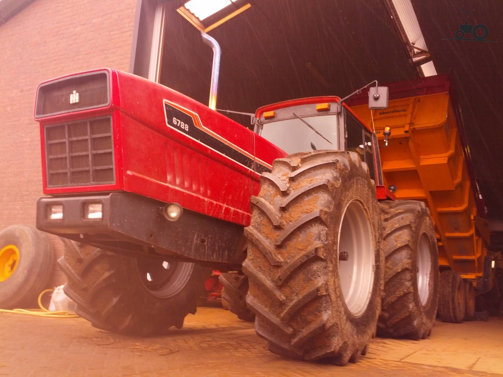 Foto International 6788 #698474