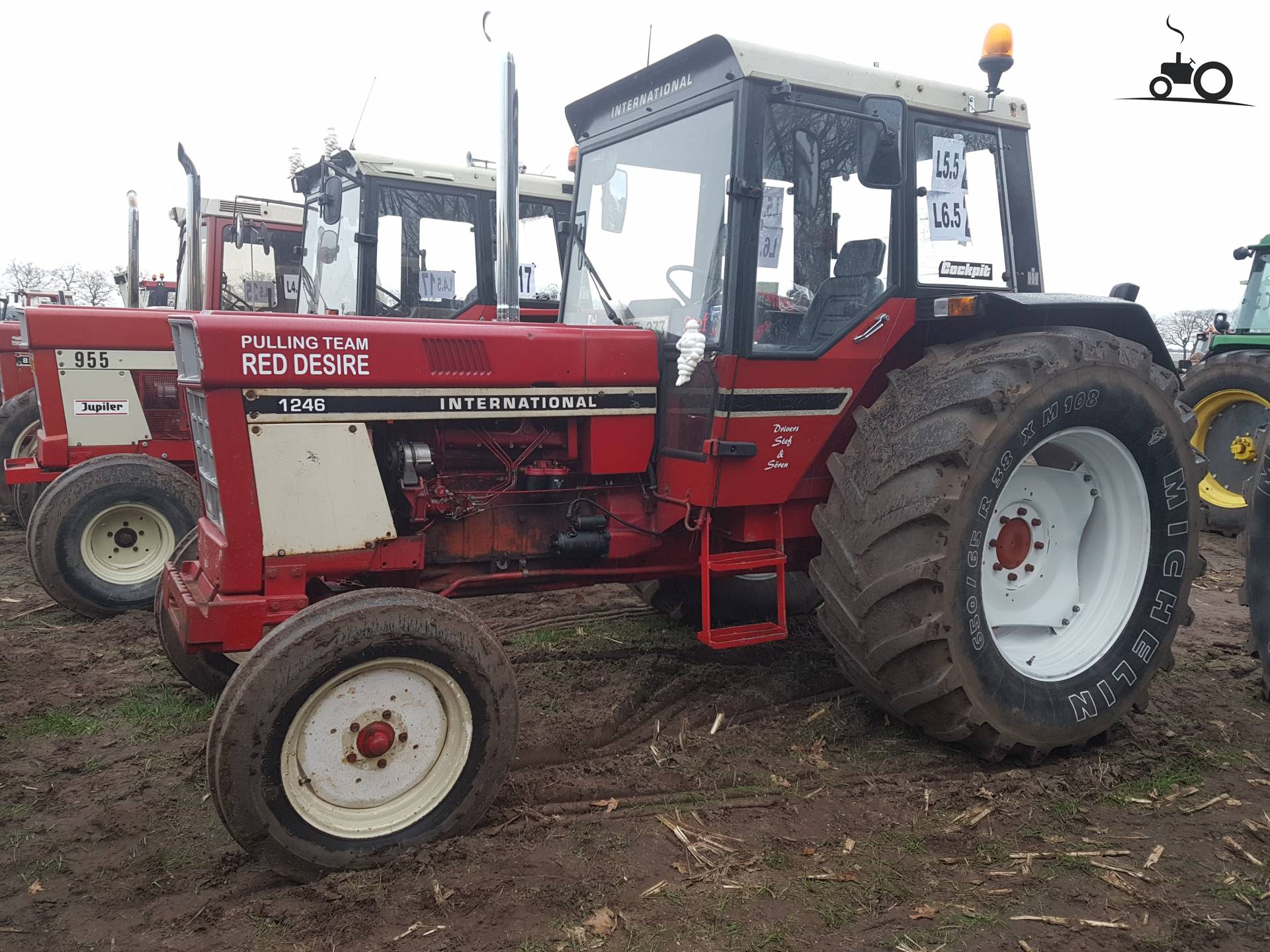 Foto International 1246 #1148729