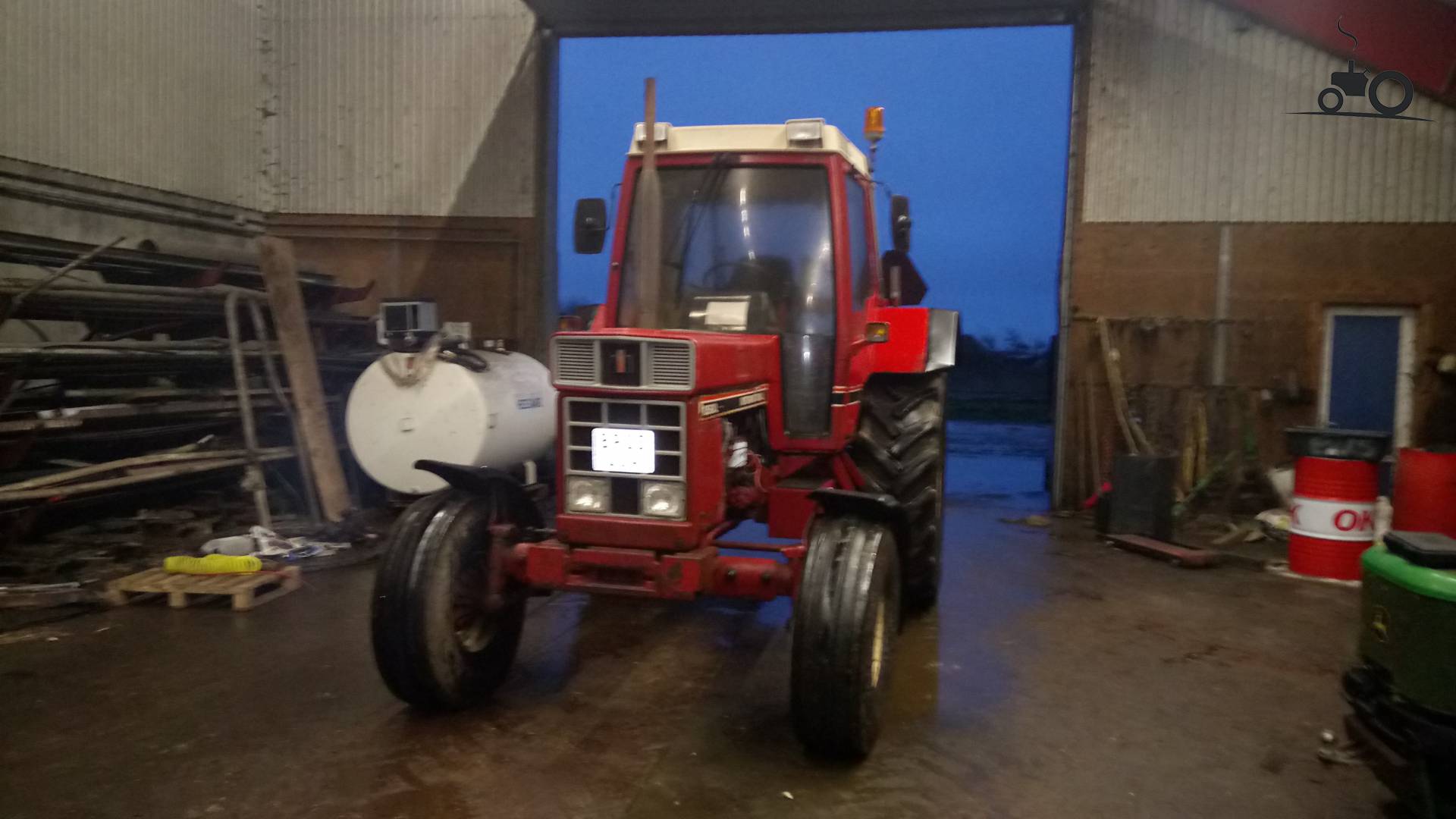 Foto International 1056 XL #1210740