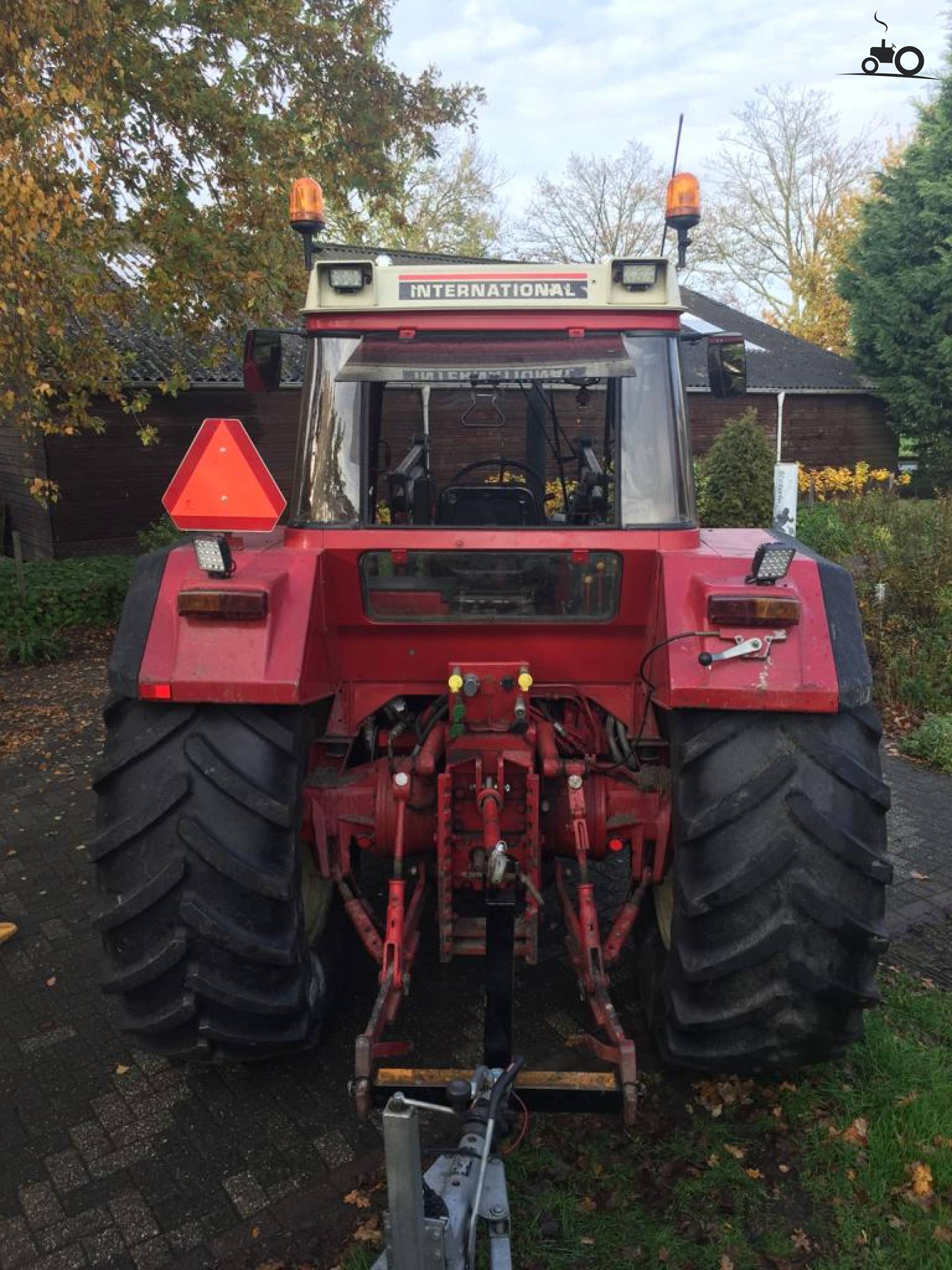 Foto International 1056 XL #1260604