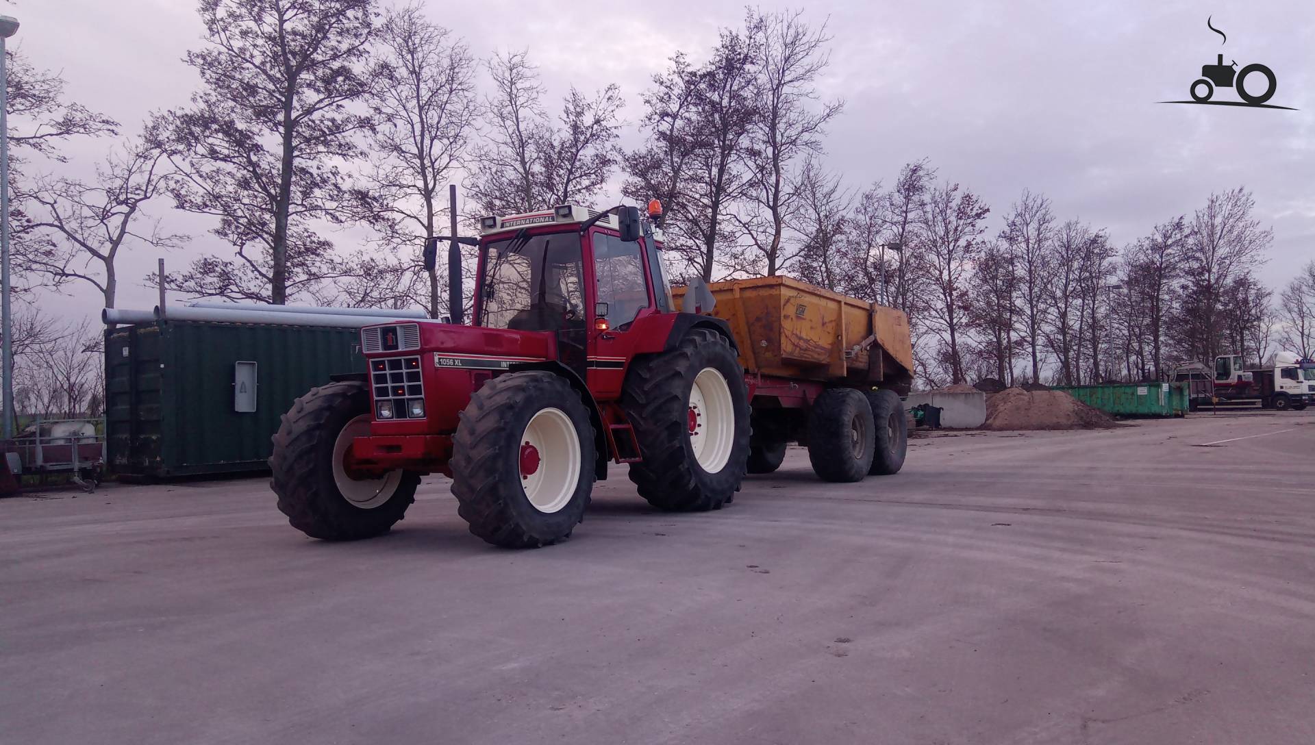 Foto International 1056 XL #1282028