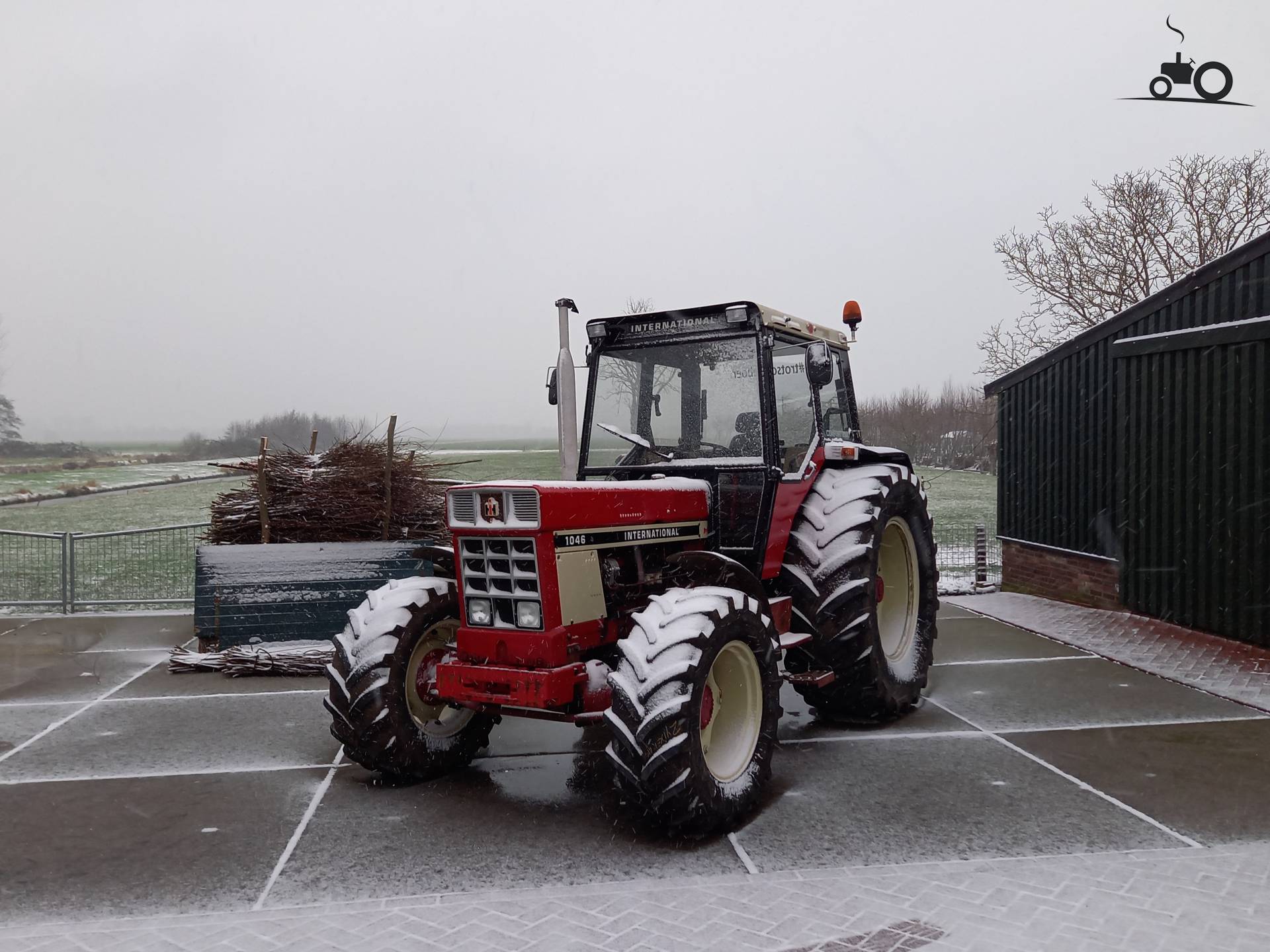 Foto International 1046 #1394235