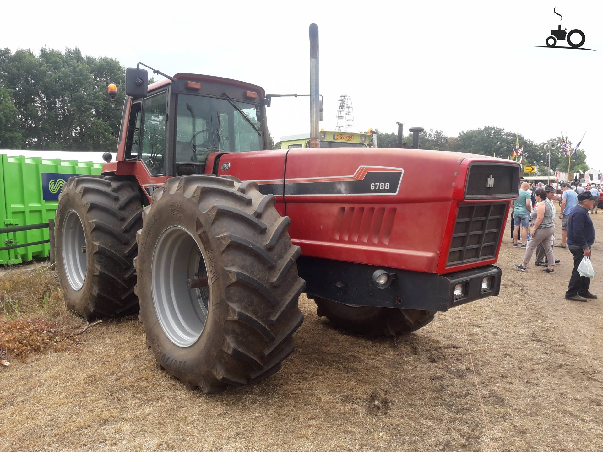 Foto International 6788 #1395376