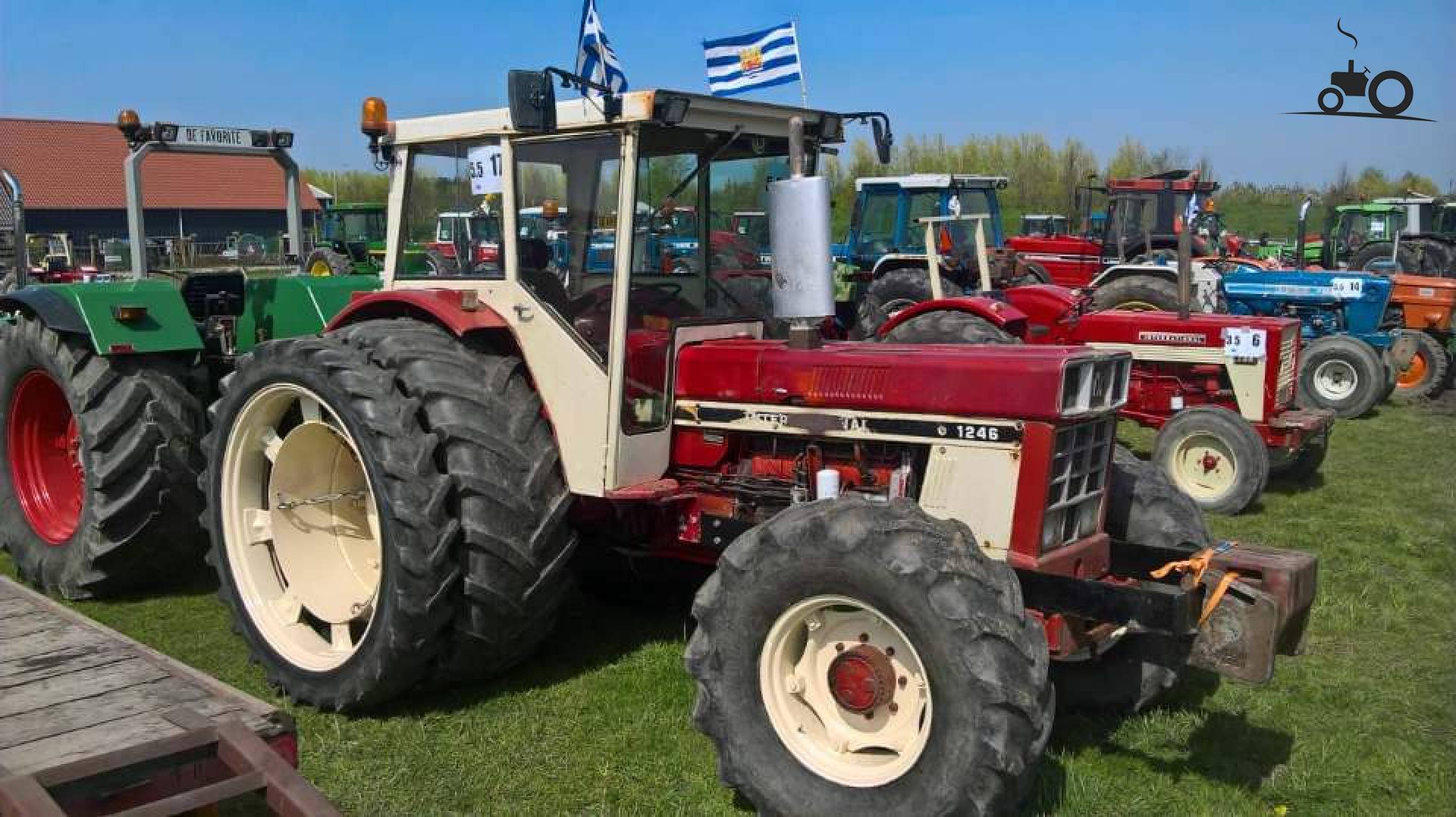 Foto International 1246 #1400604